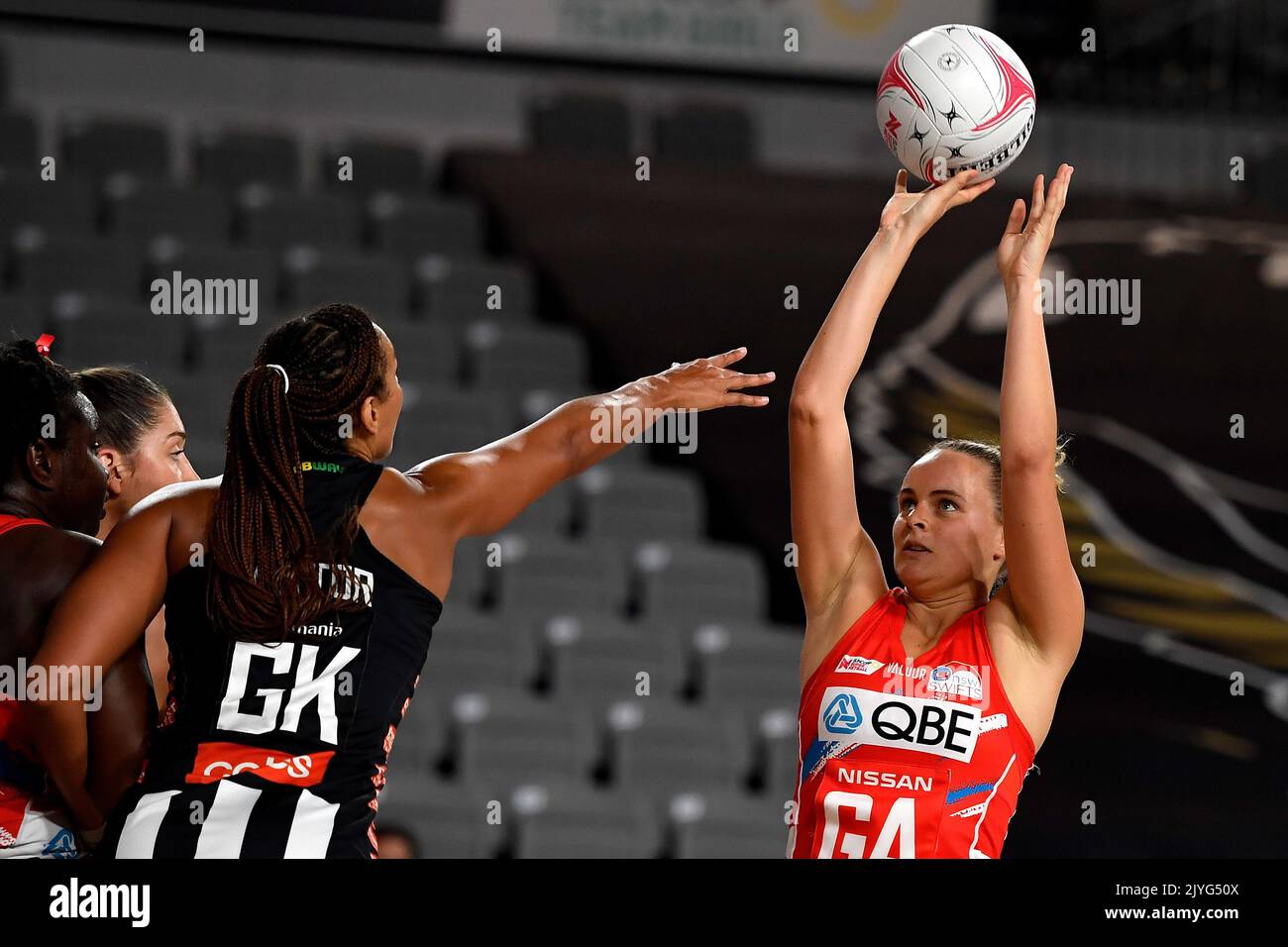 Kelly Singleton of the Swifts shoots during the Round 9 Super Netball ...