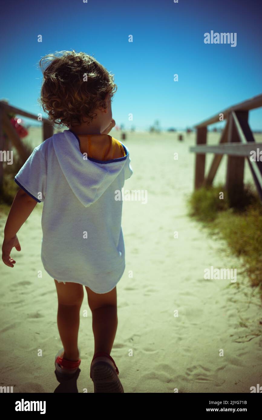 Child rear view summer vertical hi-res stock photography and images - Alamy