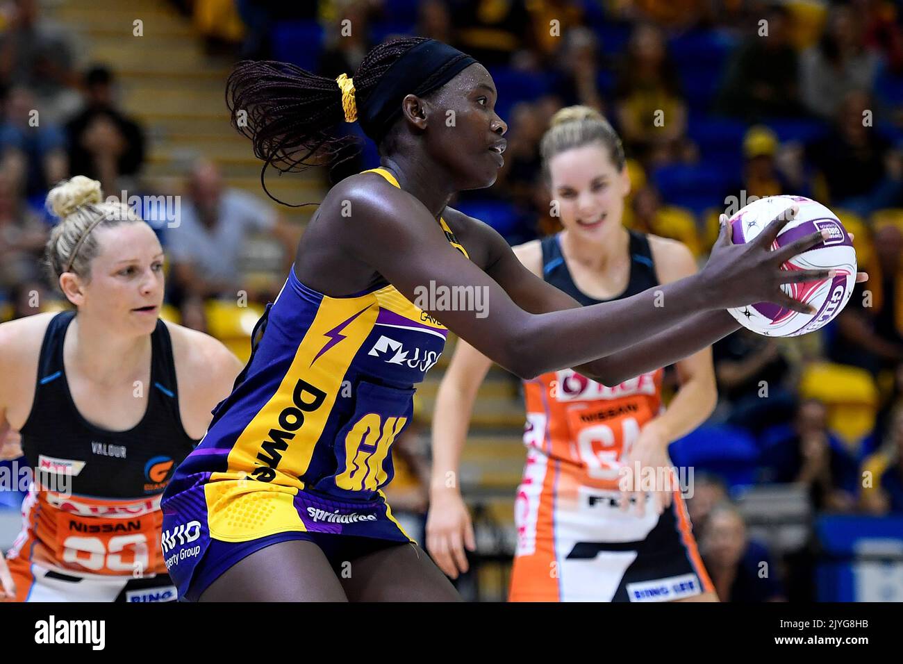 Phumza Maweni of the Lightning in action during the Round 10 Super ...
