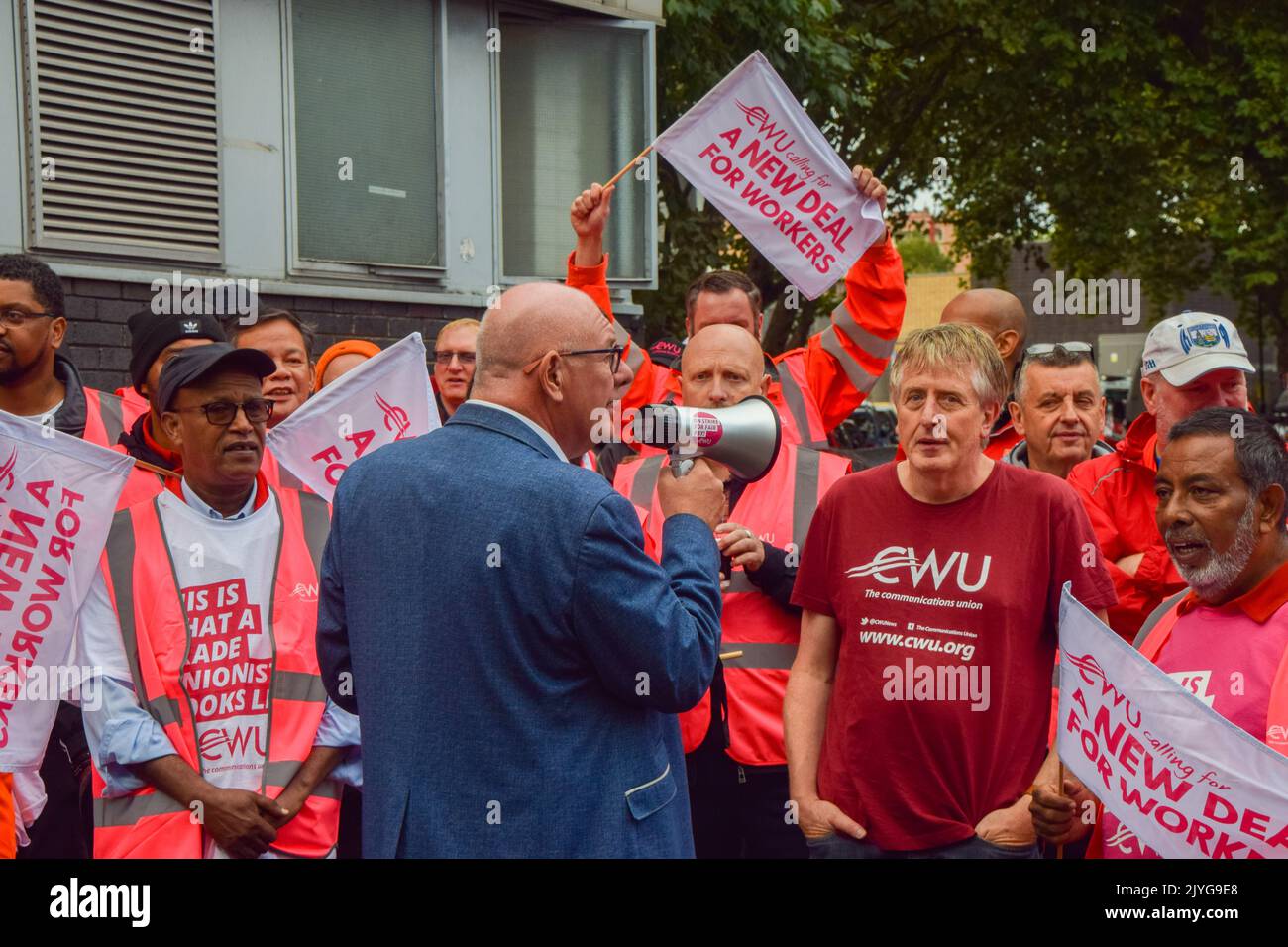 London, UK. 8th Sep, 2022. CWU General Secretary Dave Ward gives a speech. Communication Workers ...
