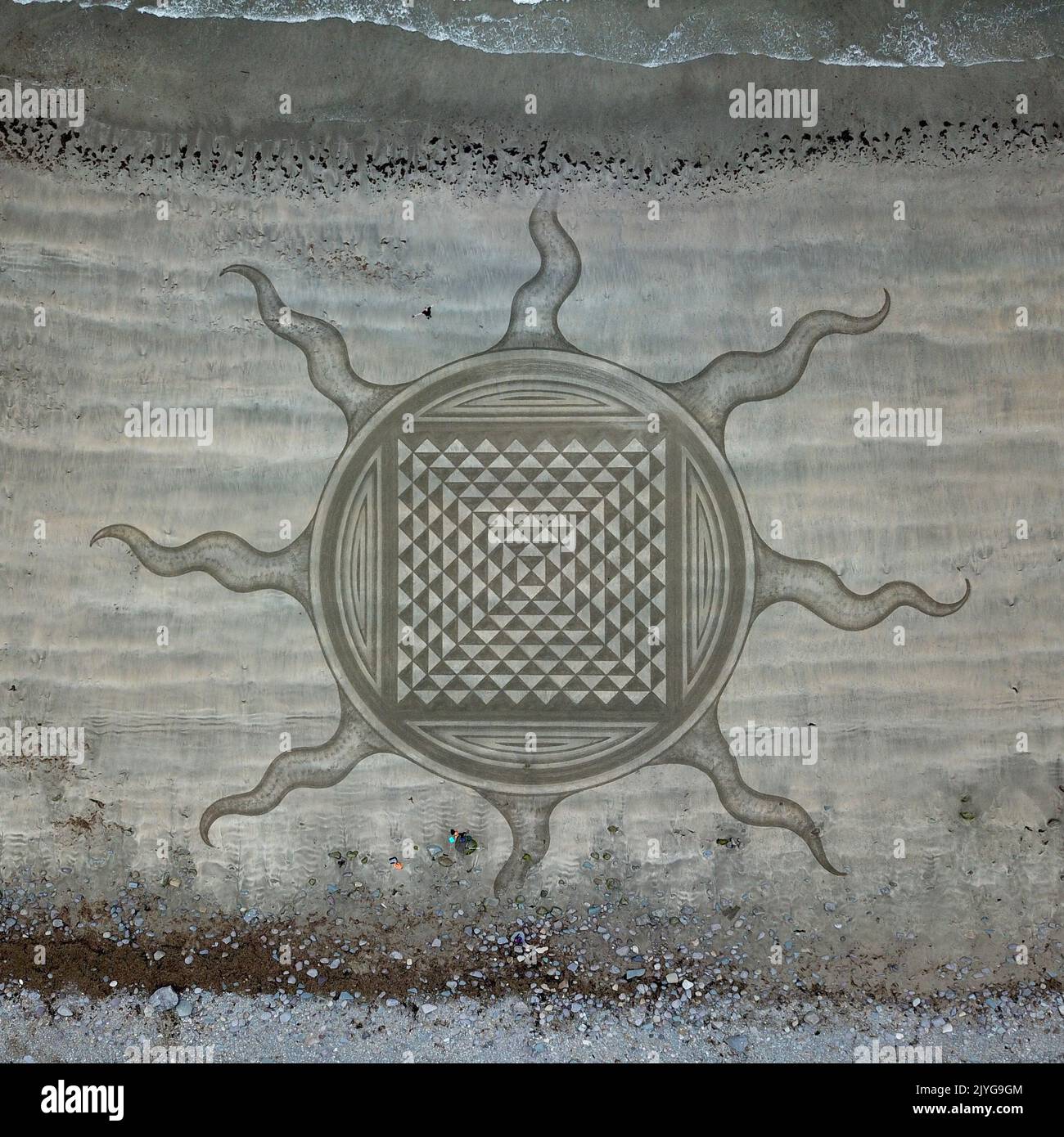 Manuel is incredibly talented. Ireland, UK: FROM PSYCHEDELIC patterns ...