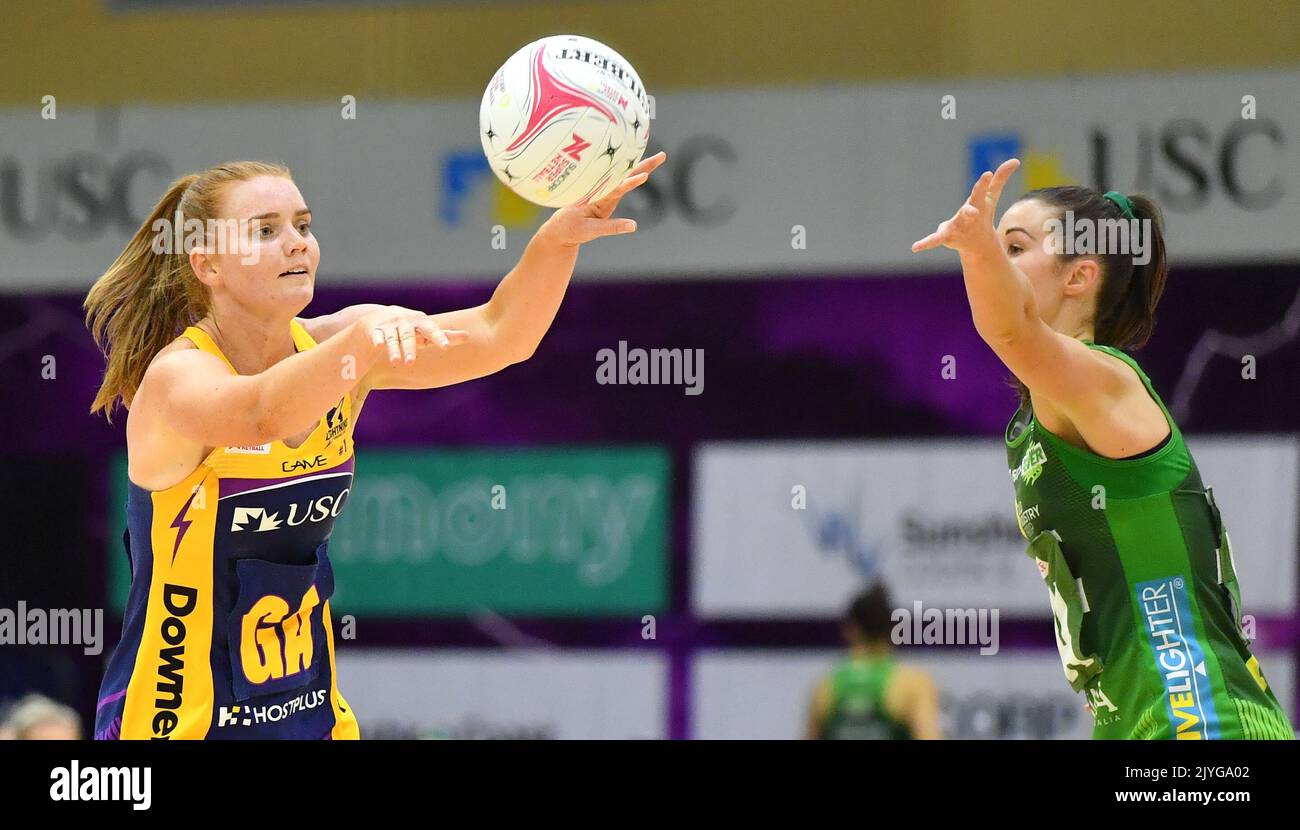 Stephanie Wood (left) of the Lightning in action during the Round 11 ...