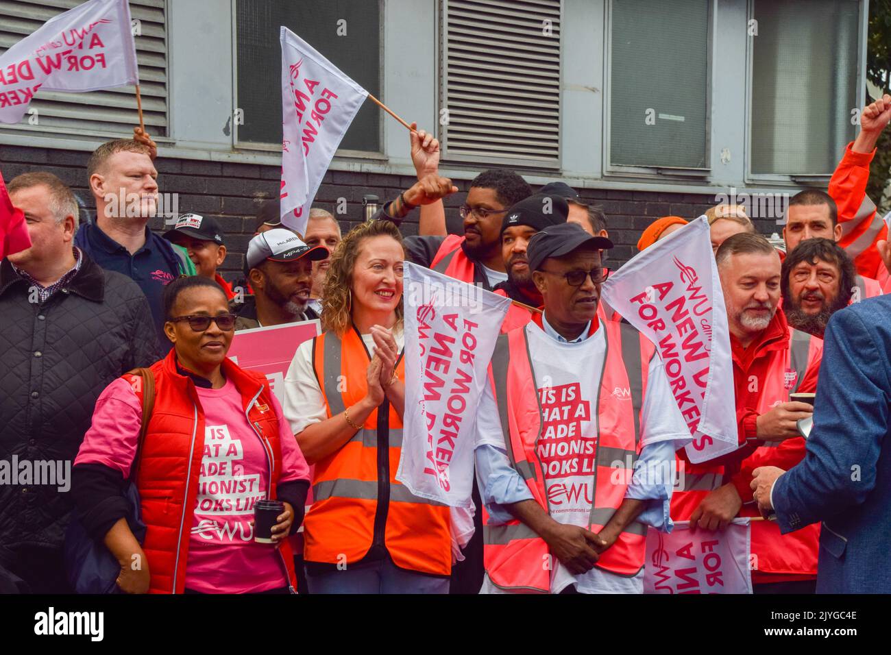 London, UK. 8th Sep, 2022. Communication Workers Union (CWU) staged a ...