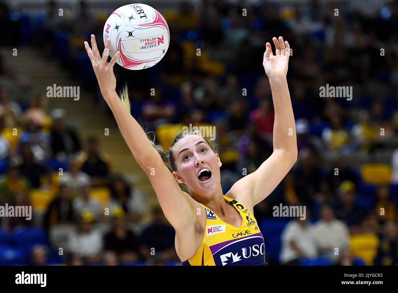 Cara Koenen of the Lightning wins the ball during the Round 12 Super ...