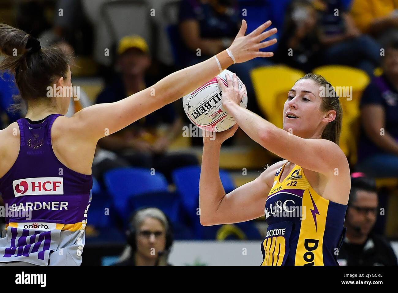 Jacqueline Russell of the Lightning in action during the Round 12 Super ...