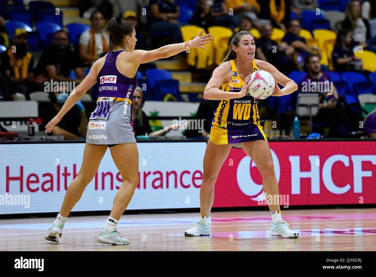 Jacqueline Russell of the Lightning in action during the Round 12 Super ...