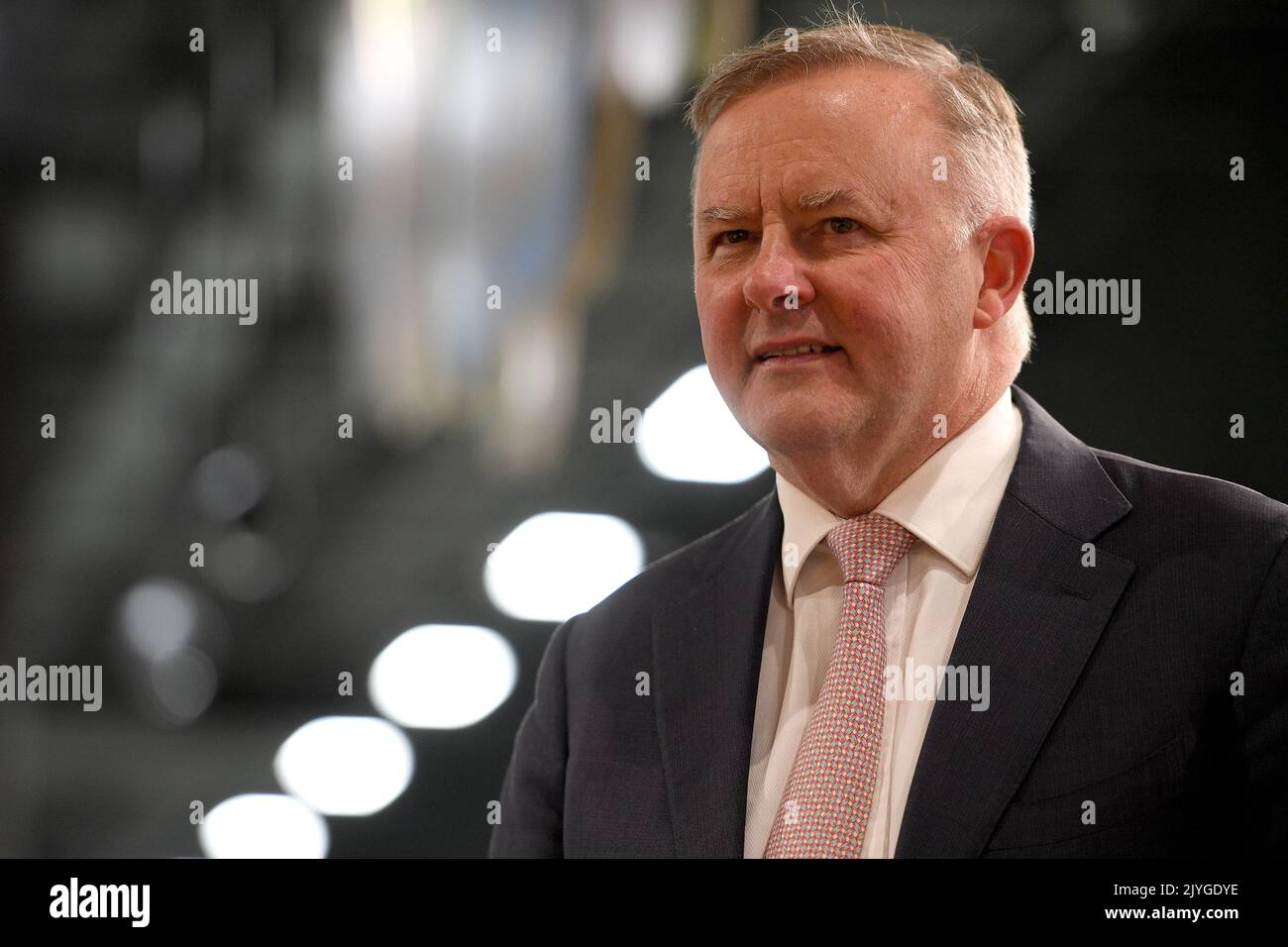 Federal opposition leader Anthony Albanese speaks with workers at ...