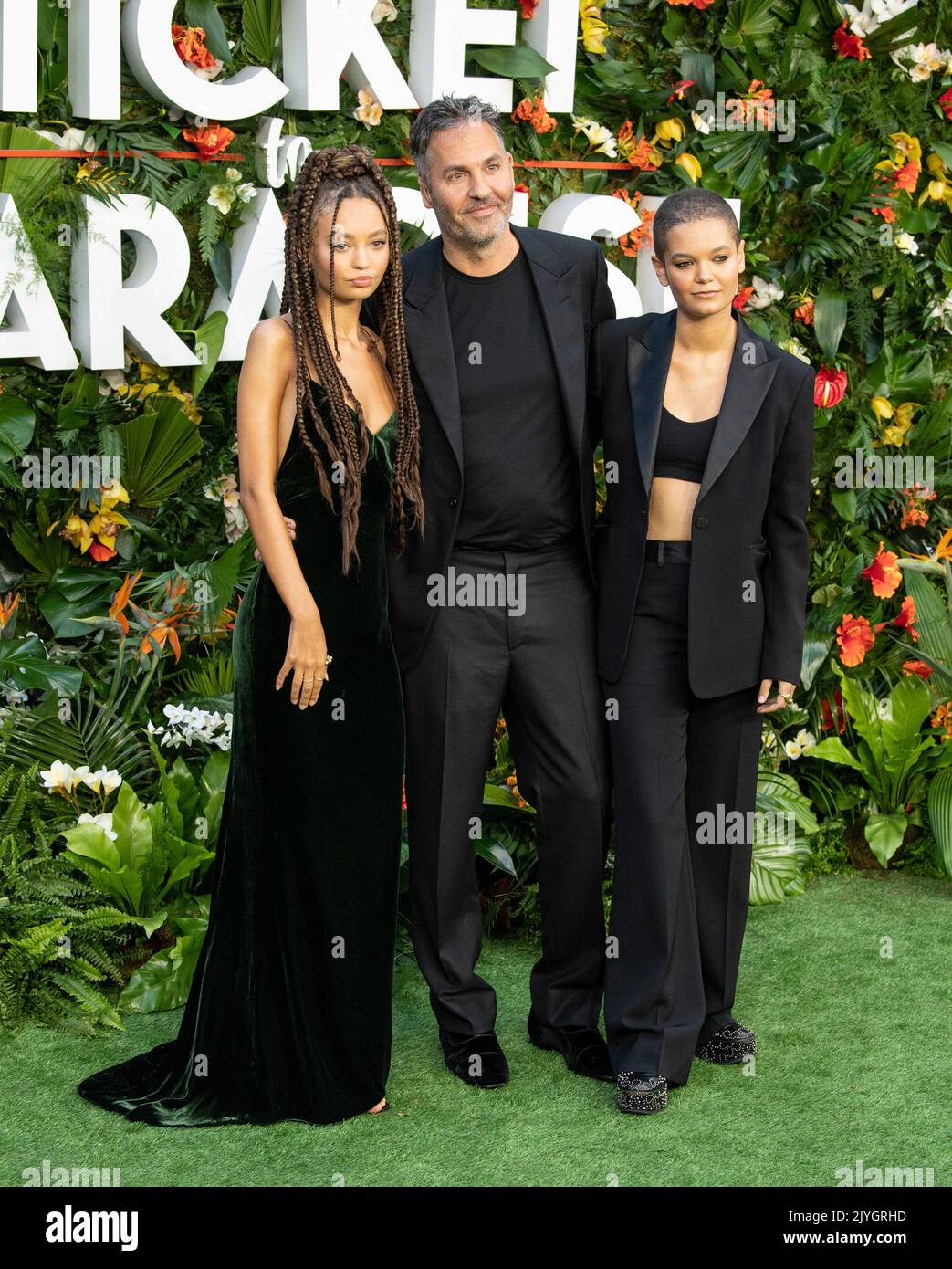 London, UK. 07th Sep, 2022. (L-R) Nico Parker, Ol Parker and Ripley ...