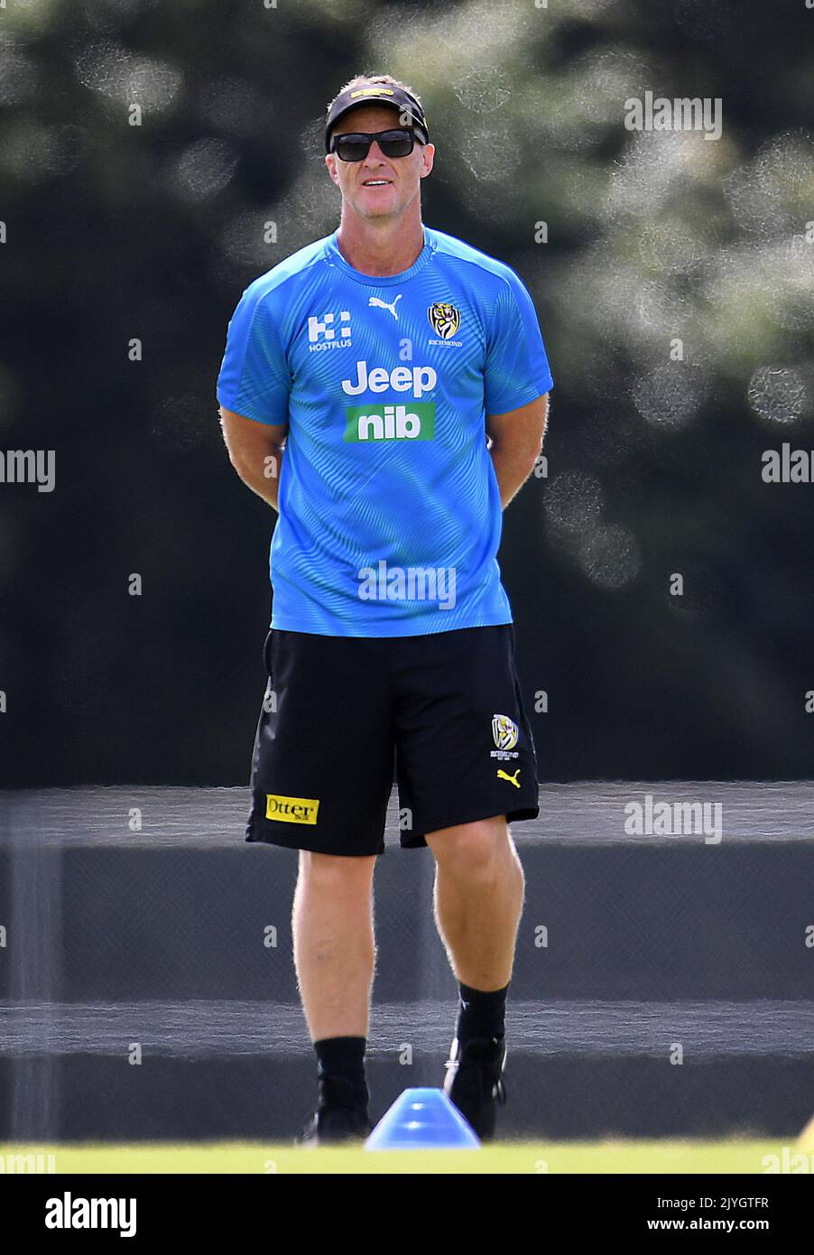 Tigers coach Damien Hardwick looks on during the Richmond Tigers ...