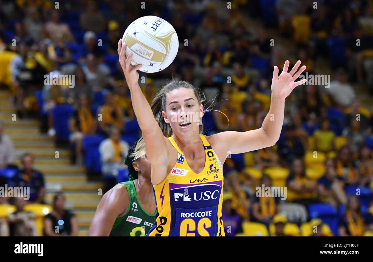 Cara Koenen of the Lightning in action during the Super Netball ...