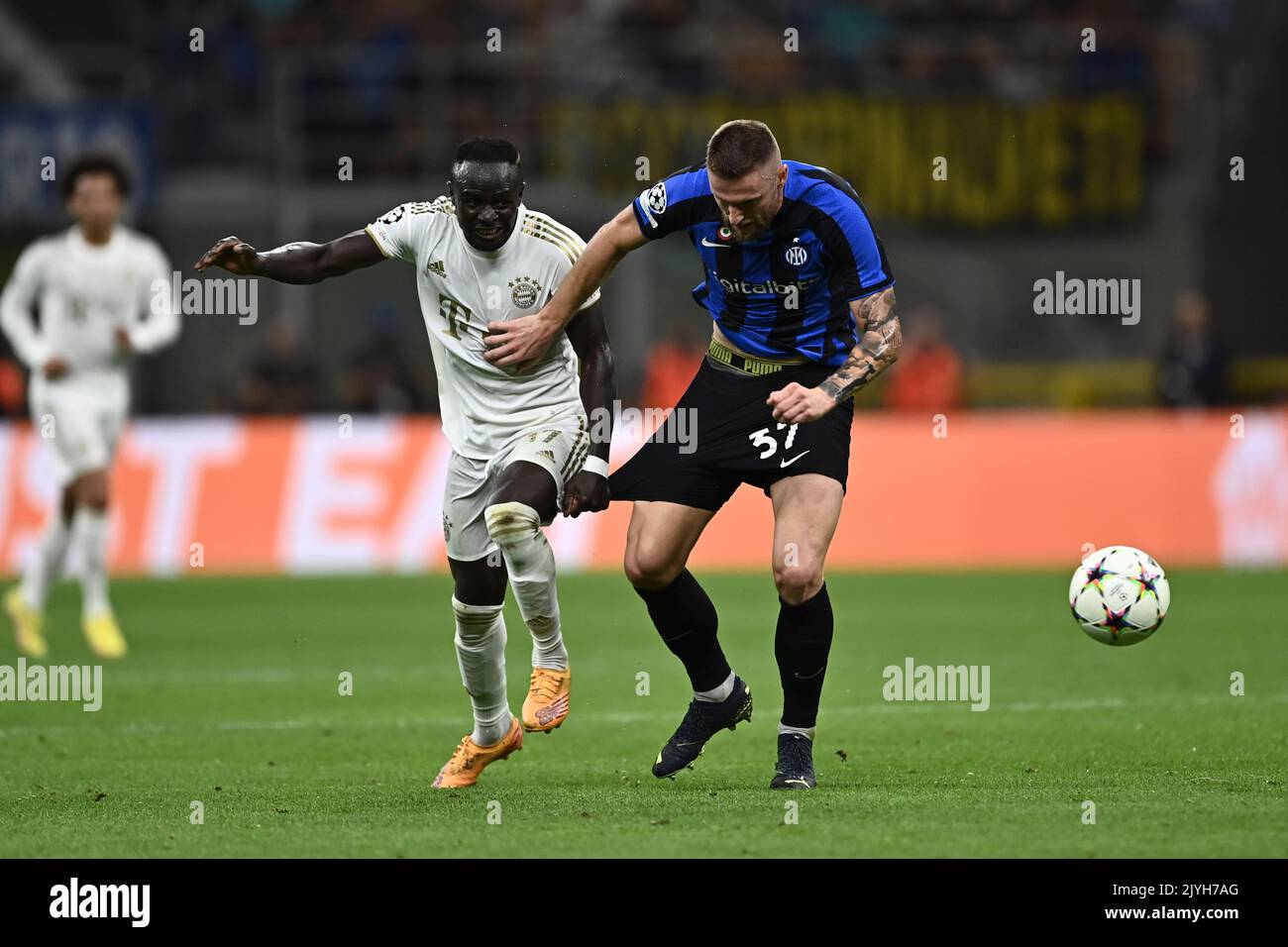 Sadio mane bayern münchen hi-res stock photography and images - Alamy