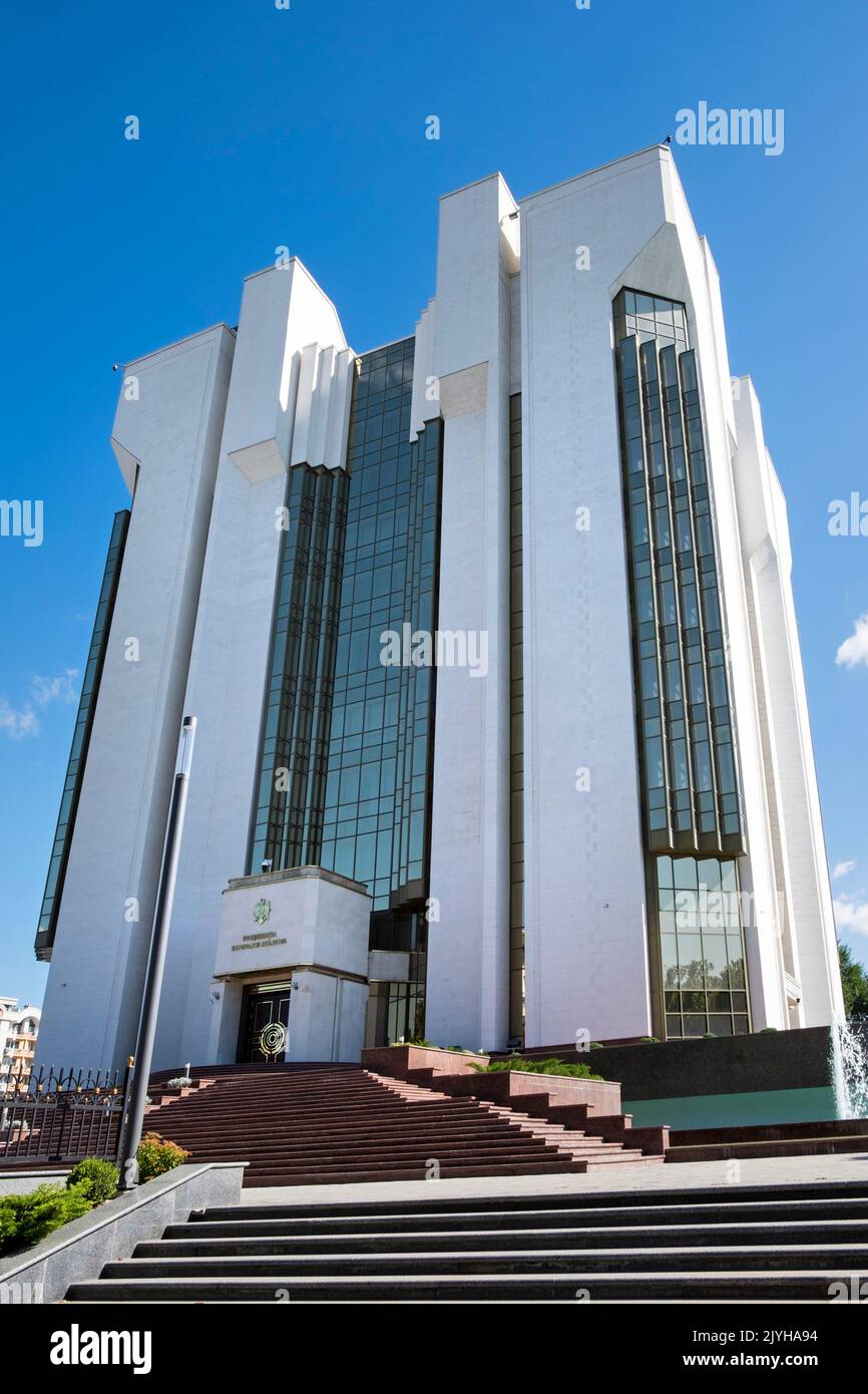Moldova, Chisinau, palace of the presidency of Moldova Stock Photo - Alamy