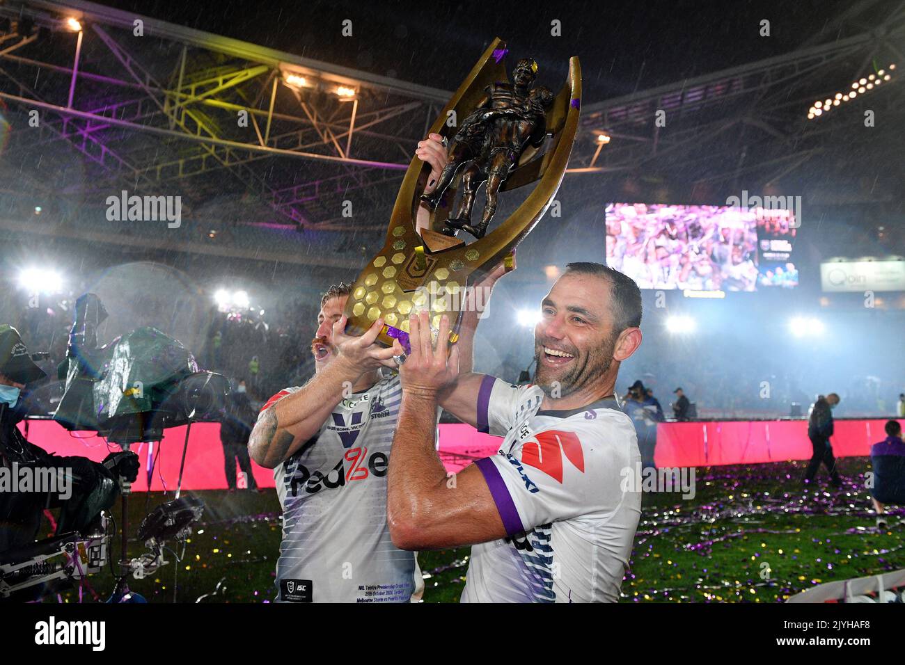 Cameron Munster (left) and Cameron Smith of the Storm lift the Provan ...