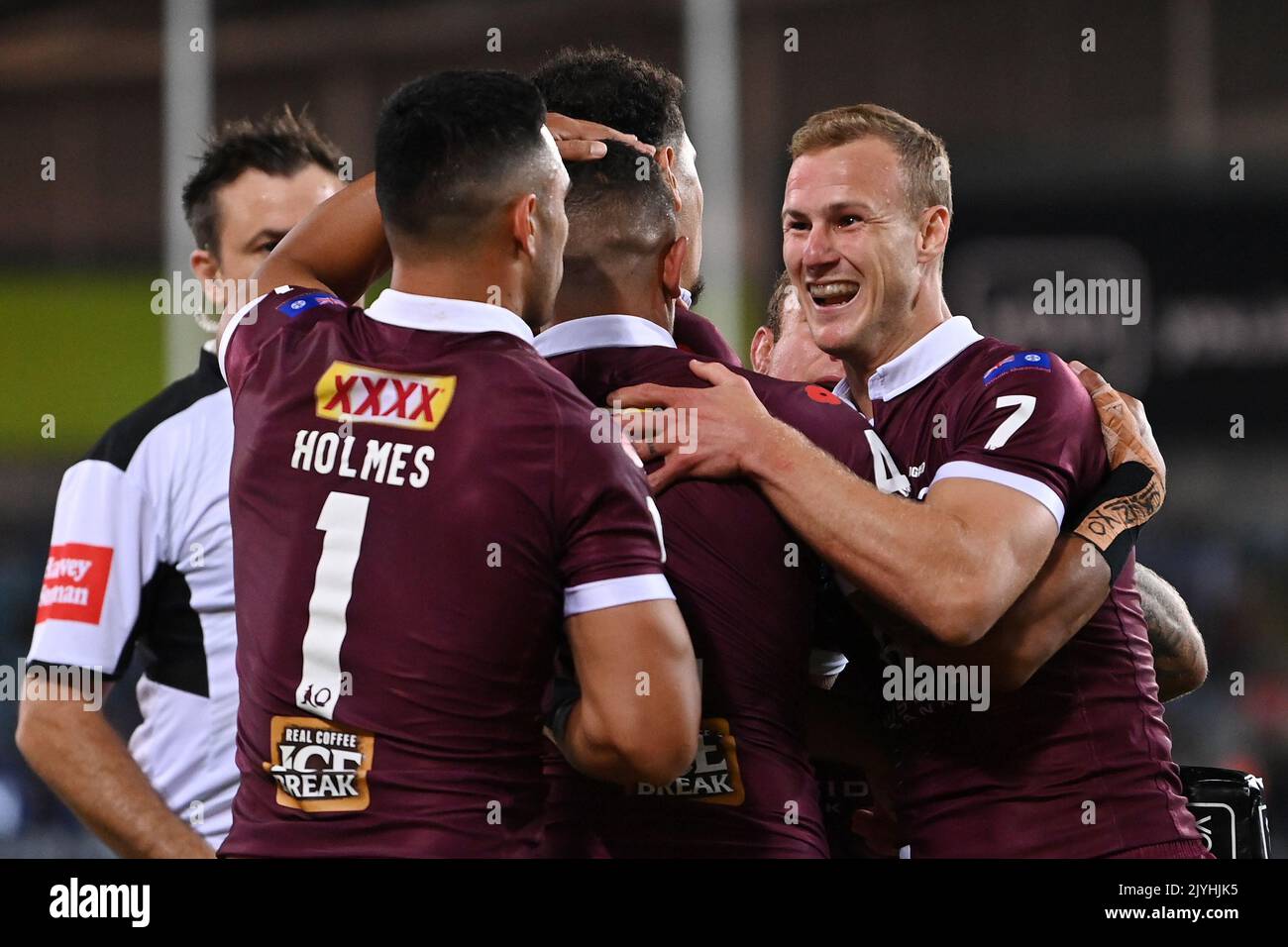 The Maroons celebrate Xavier Coates' try during Game 2 of the 2020 ...