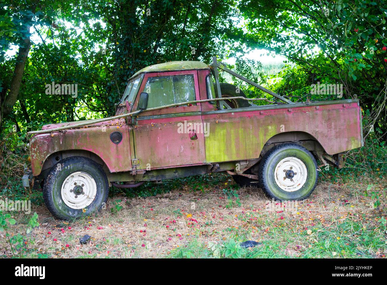 Autoblog Land Rover Pick Up