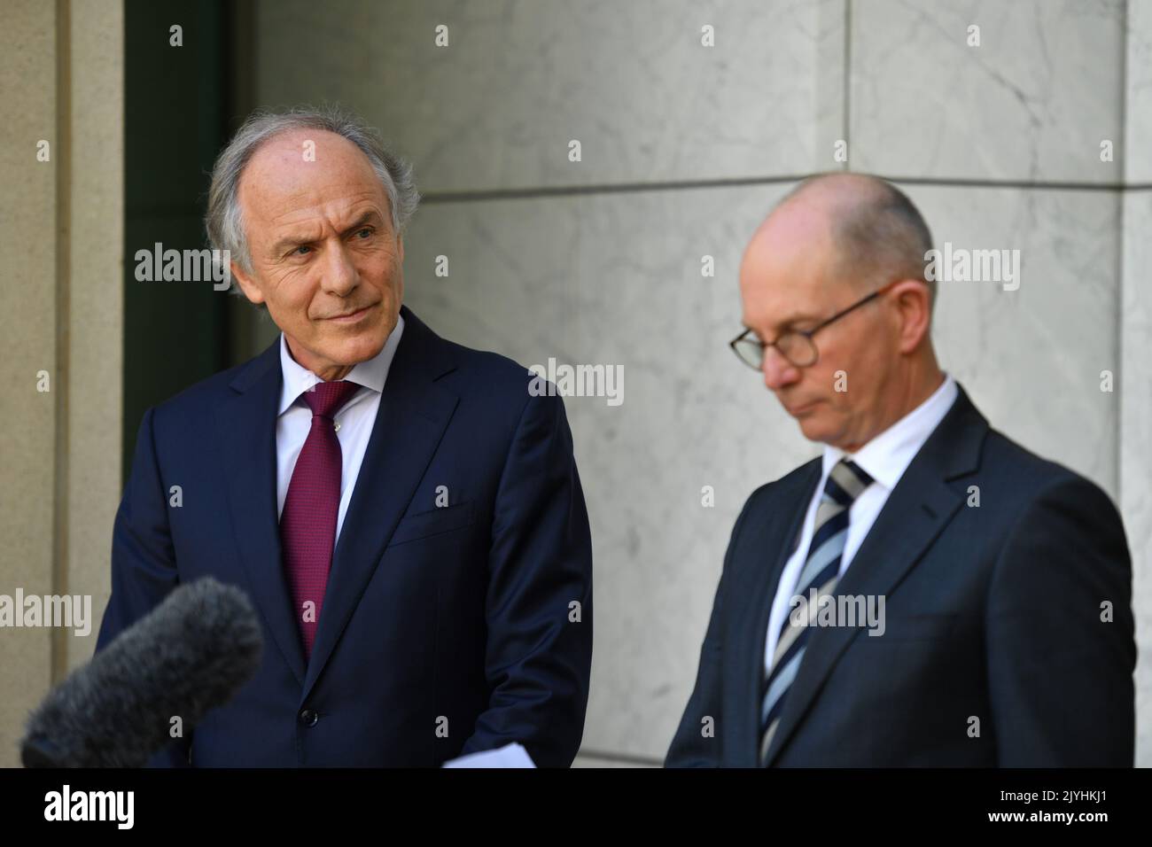 Chief Scientist Dr Alan Finkel and Acting Chief Medical Officer Paul ...