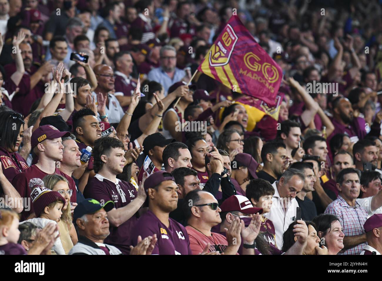 Maroons fans show support ahead of Game 3 of the 2020 State of Origin ...