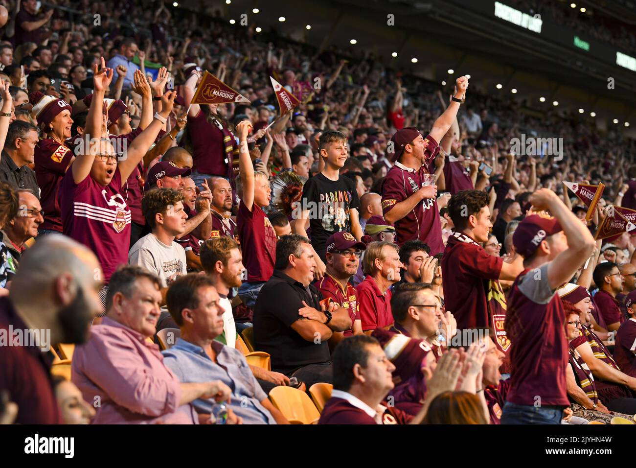 Maroons fans show support ahead of Game 3 of the 2020 State of Origin ...