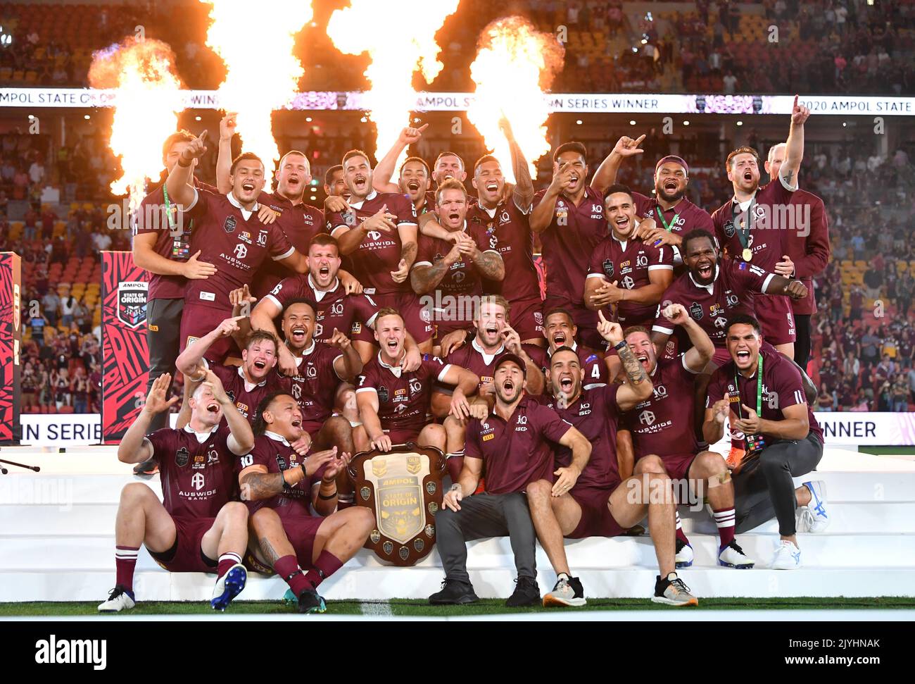 Queensland players celebrate winning the 2020 State of Origin series ...