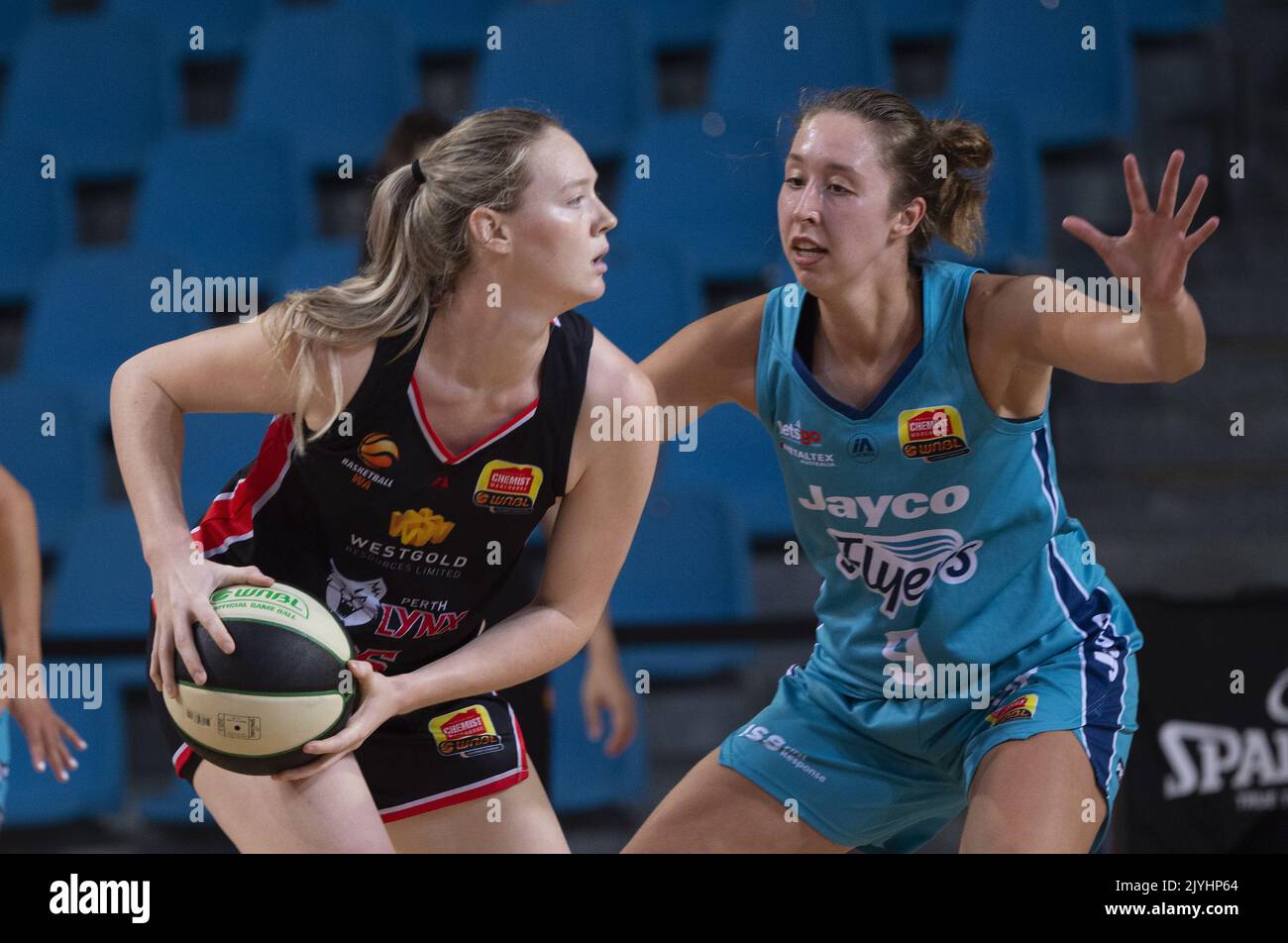 Mackenzie Clinch of Perth Lynx during the Round 2 WNBL match between ...