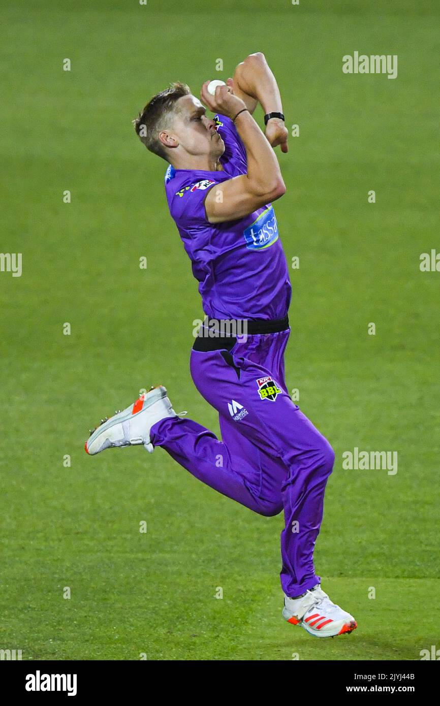 Nathan Ellis of the Hurricanes bowls during the Big Bash League (BBL ...