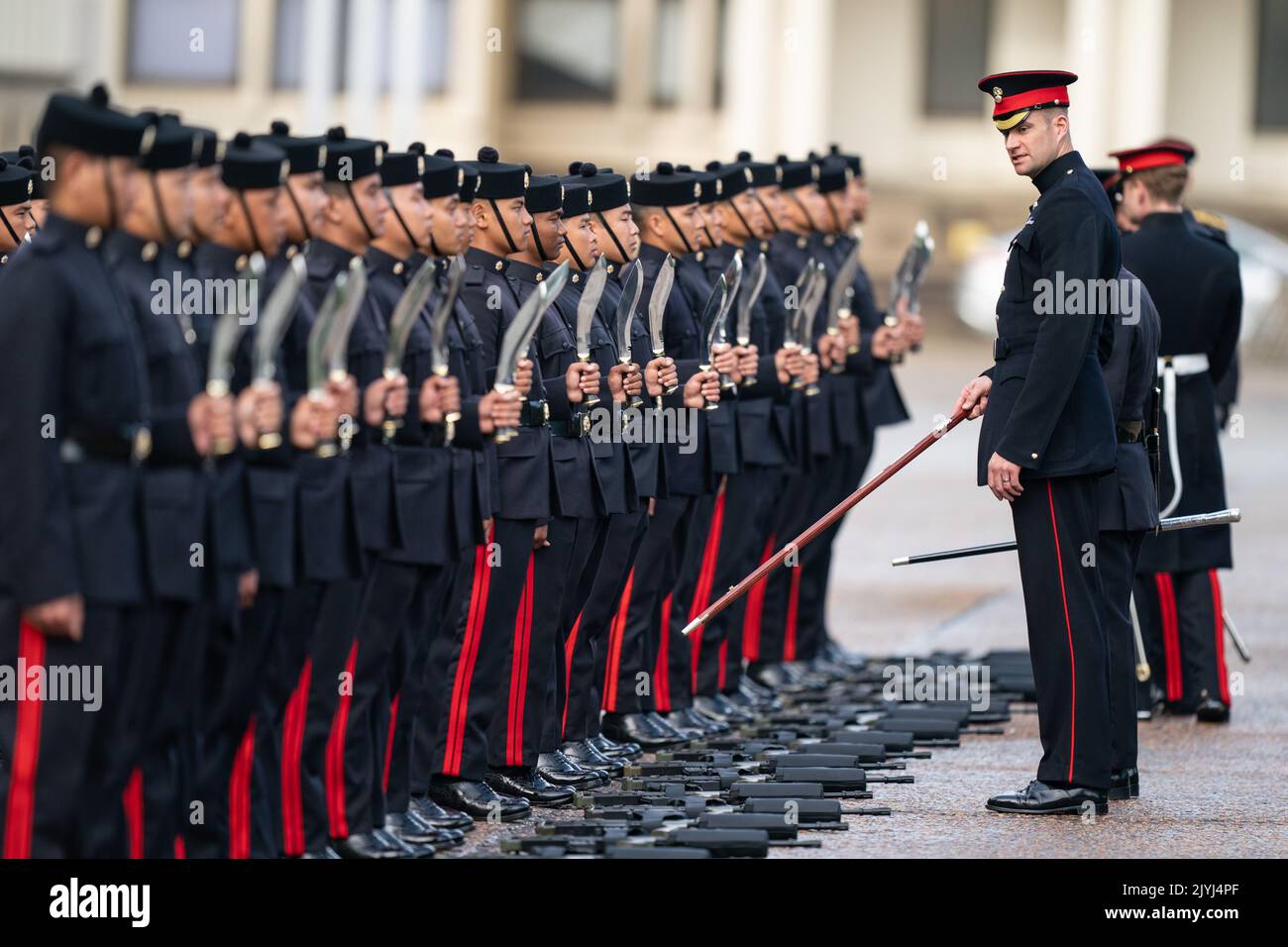 Members of the 94 Squadron The Queen's Own Gurkha Logistic Regiment ...