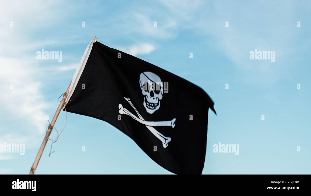 The pirates flag hi-res stock photography and images - Alamy