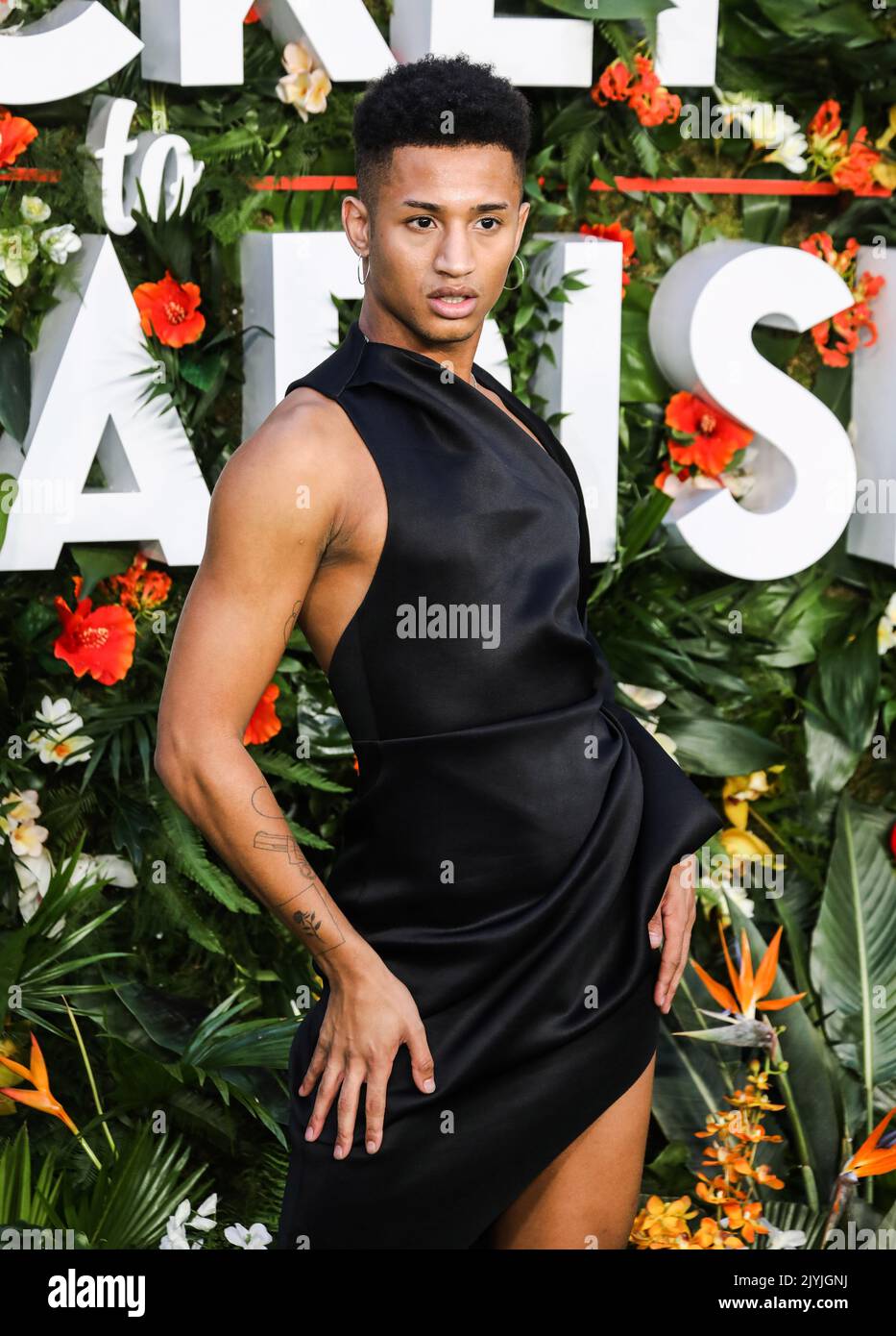 Ticket to paradise (2022) hi-res stock photography and images - Alamy