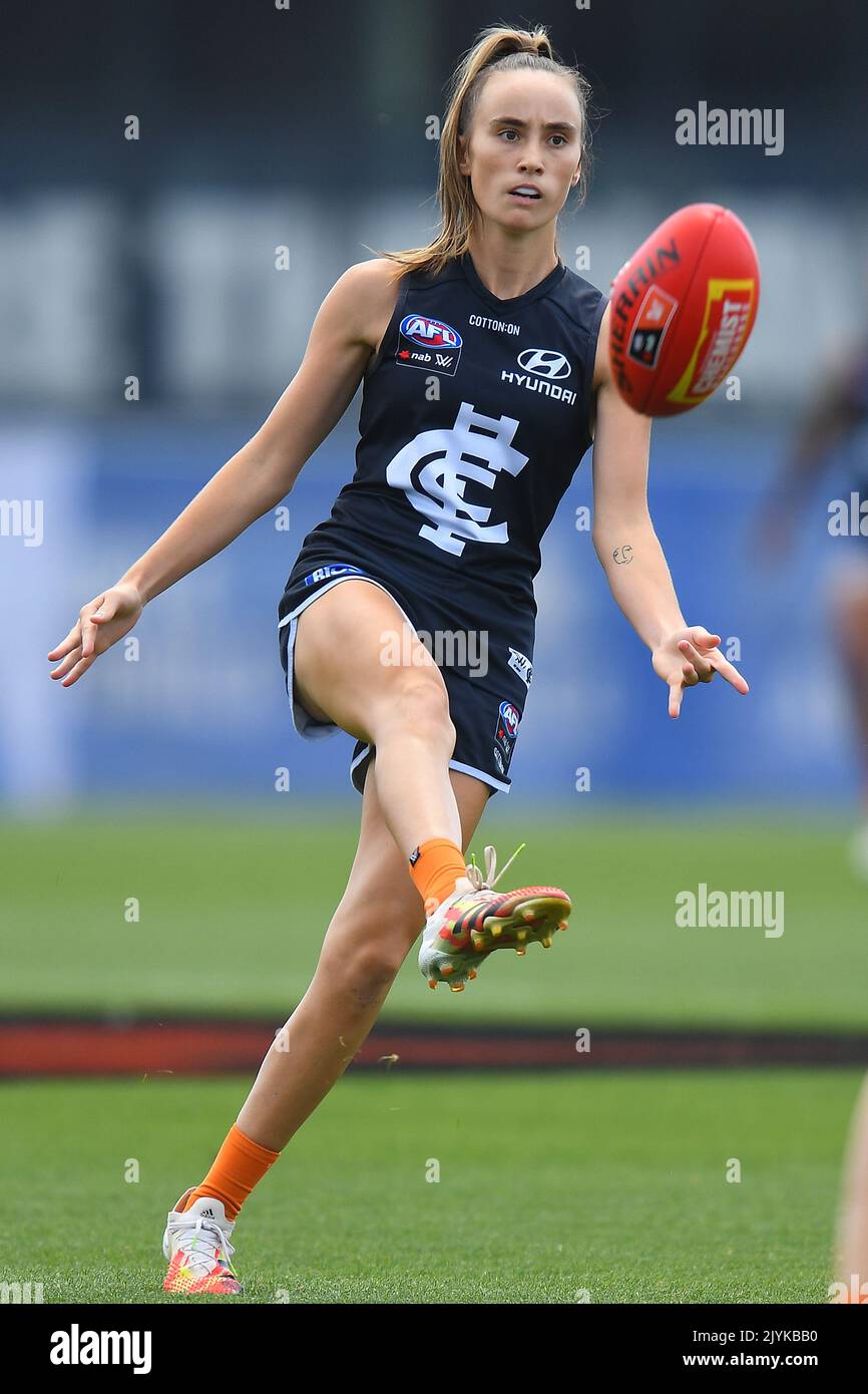 Georgia Gee of Carlton Blues kicks the footy during the Round 4 AFLW ...