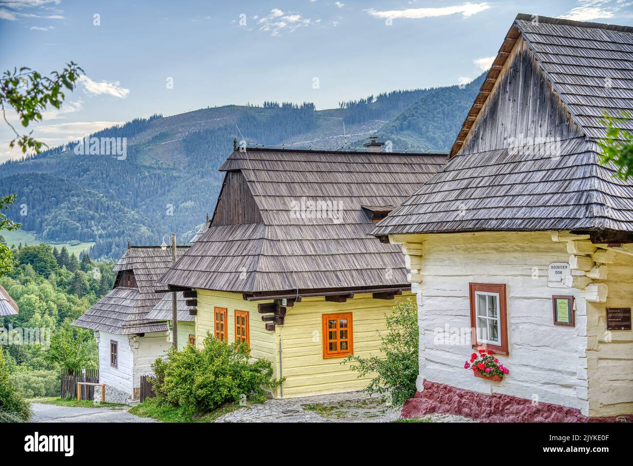 Slovak folklore hi-res stock photography and images - Alamy