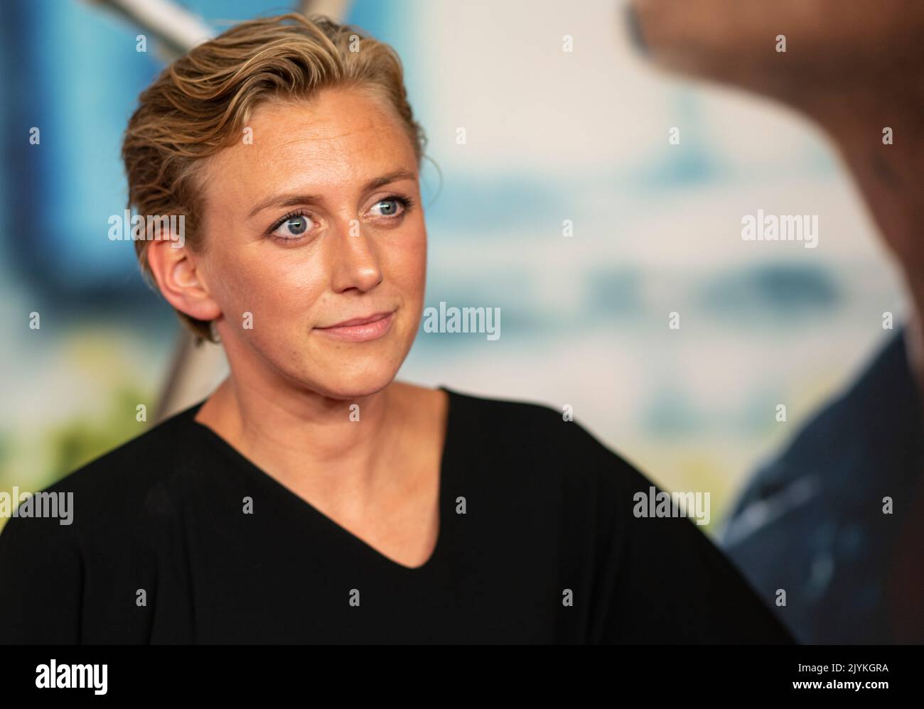 07 September 2022, Berlin: Actress Franziska Machens arrives at the world premiere of T ...