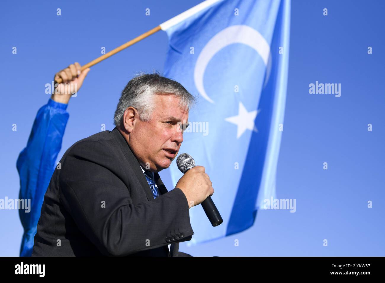 Independent Senator Rex Patrick speaks during a rally for the Uyghur ...