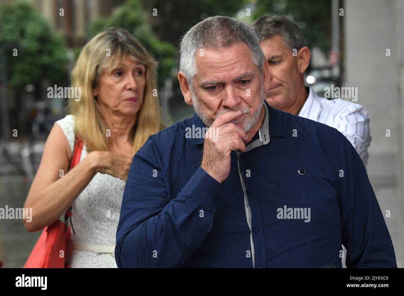 Robert Reed (centre), husband of cold case murder victim Linda Reed is ...