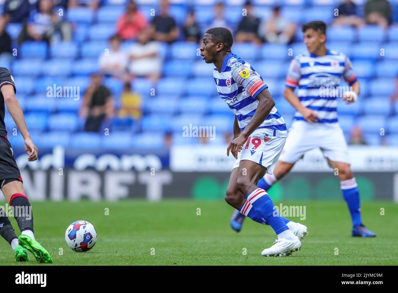Tyrese Fornah #19 of Reading during the Sky Bet Championship match ...