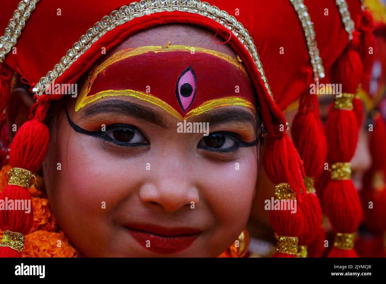 Children dressed as living goddess "Kumari" poses for photos while ...