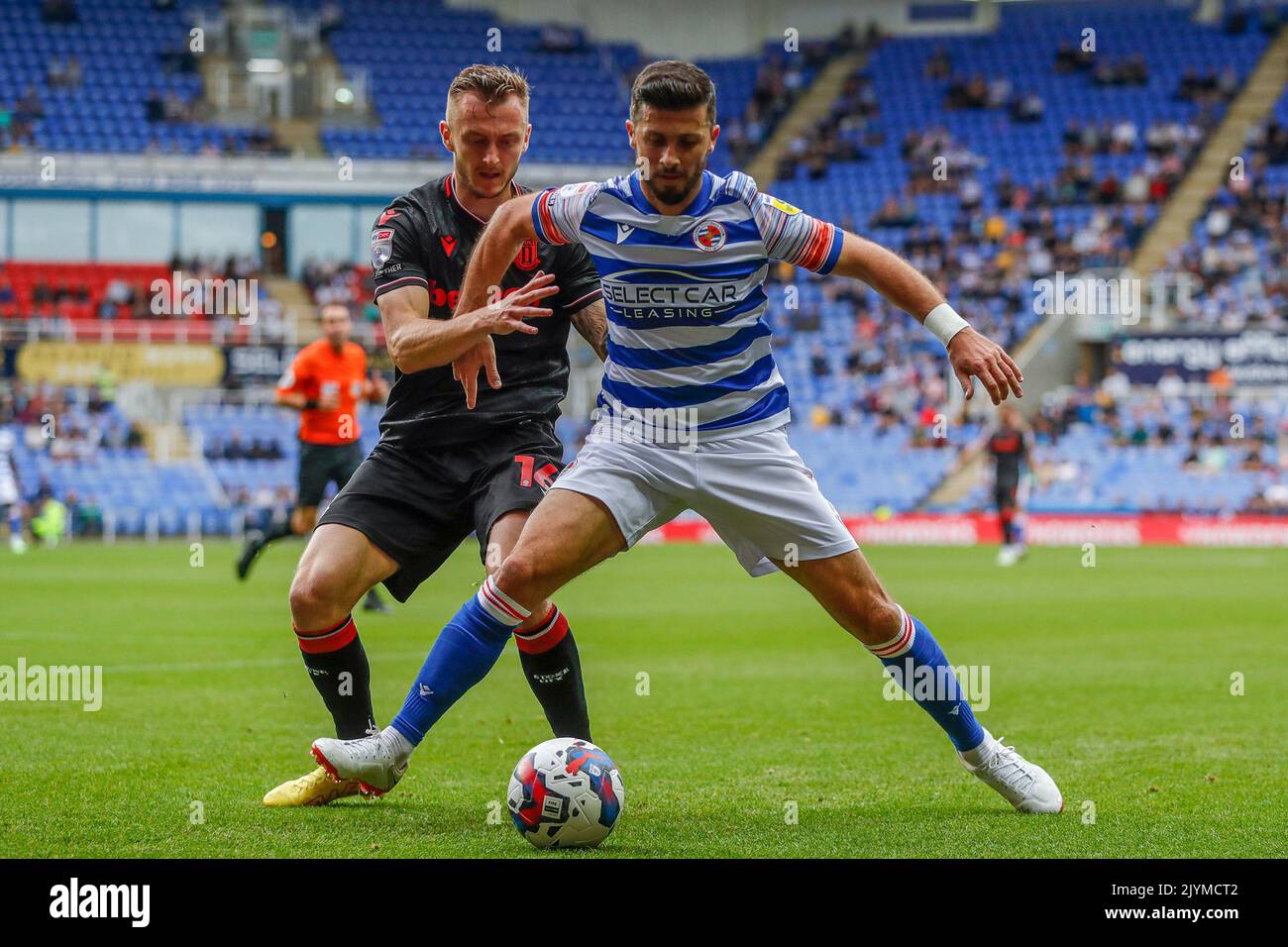 Shane long reading hi-res stock photography and images - Alamy