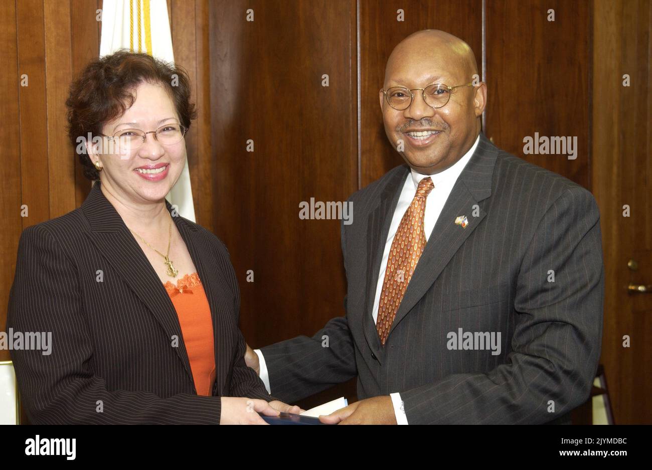 Secretary Alphonso Jackson with Jane Gatchalian. Secretary Alphonso ...