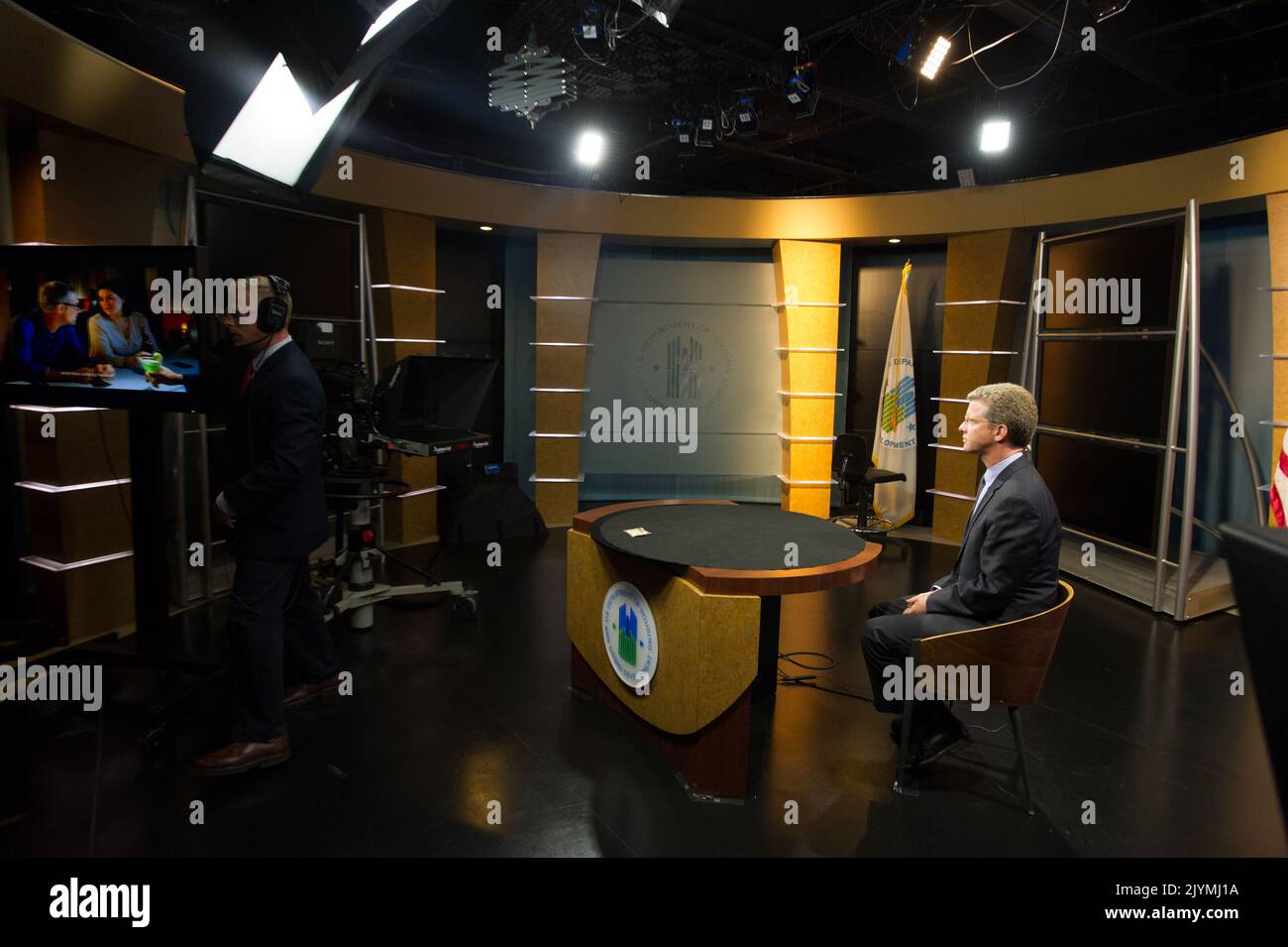 Secretary Shaun Donovan in studio for NBC interview Stock Photo - Alamy