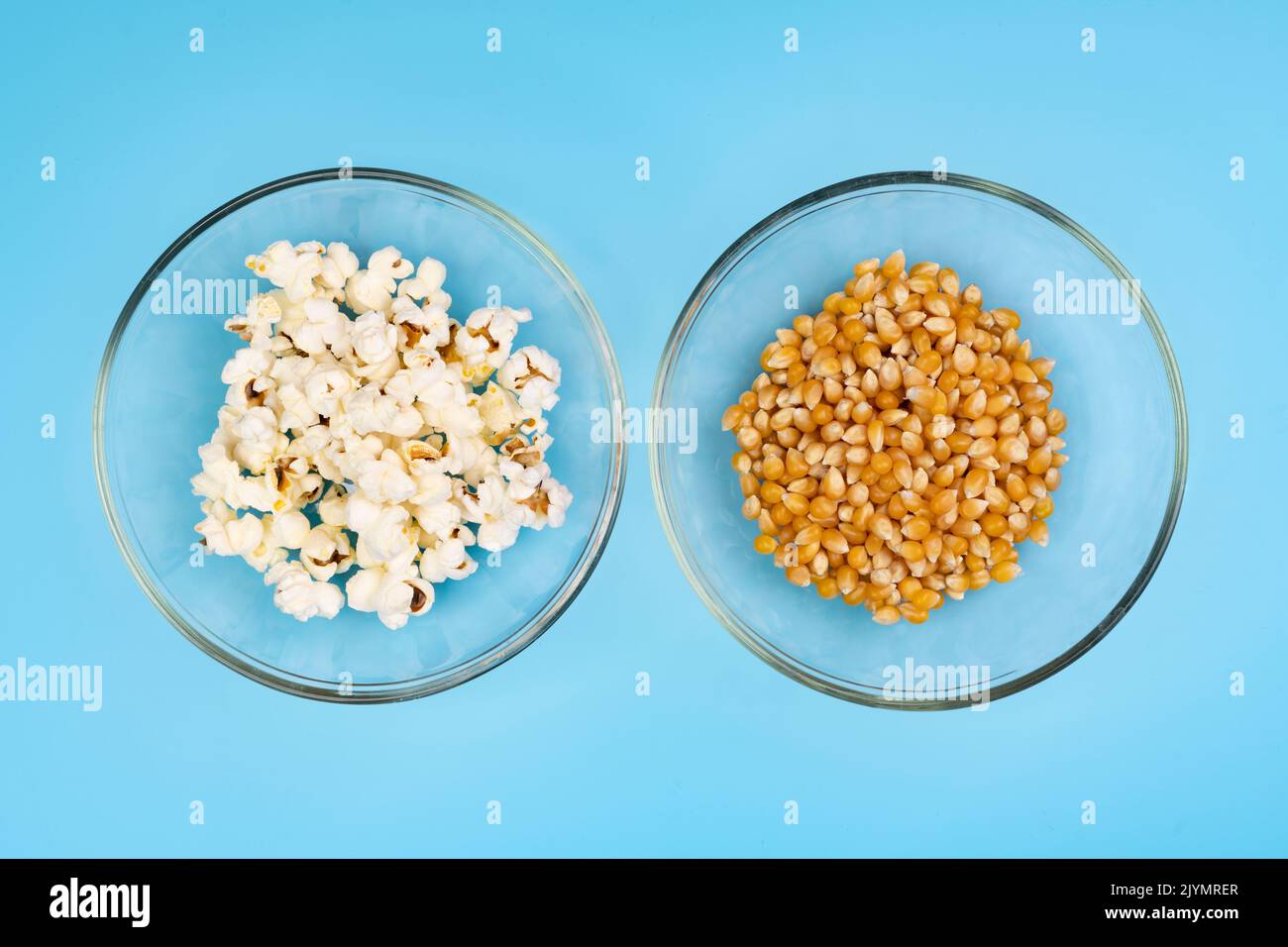 Pop corn in bowl hi-res stock photography and images - Alamy