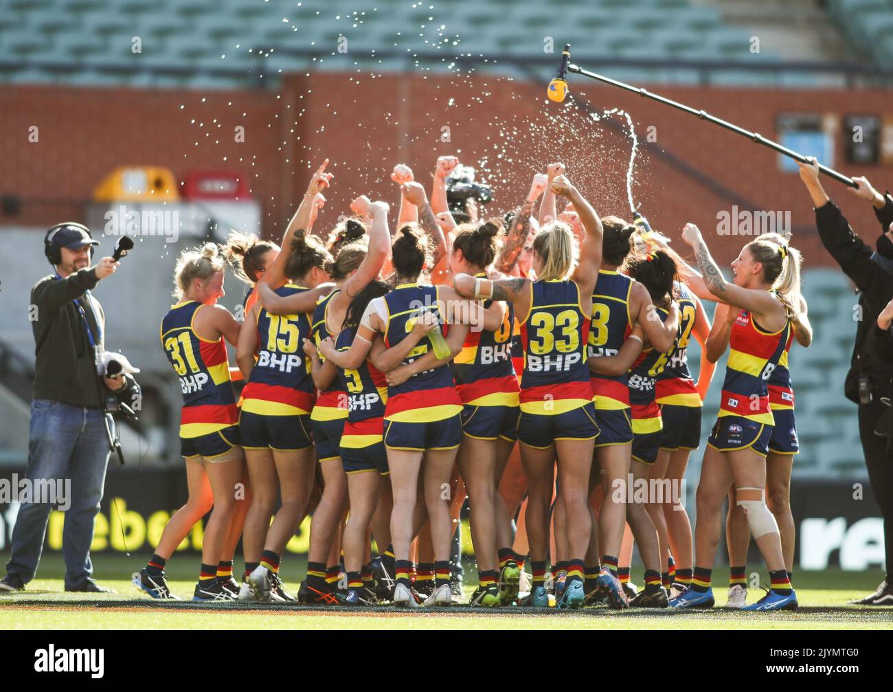 Crows players celebrate victory during the AFLW Preliminary Final 1 ...