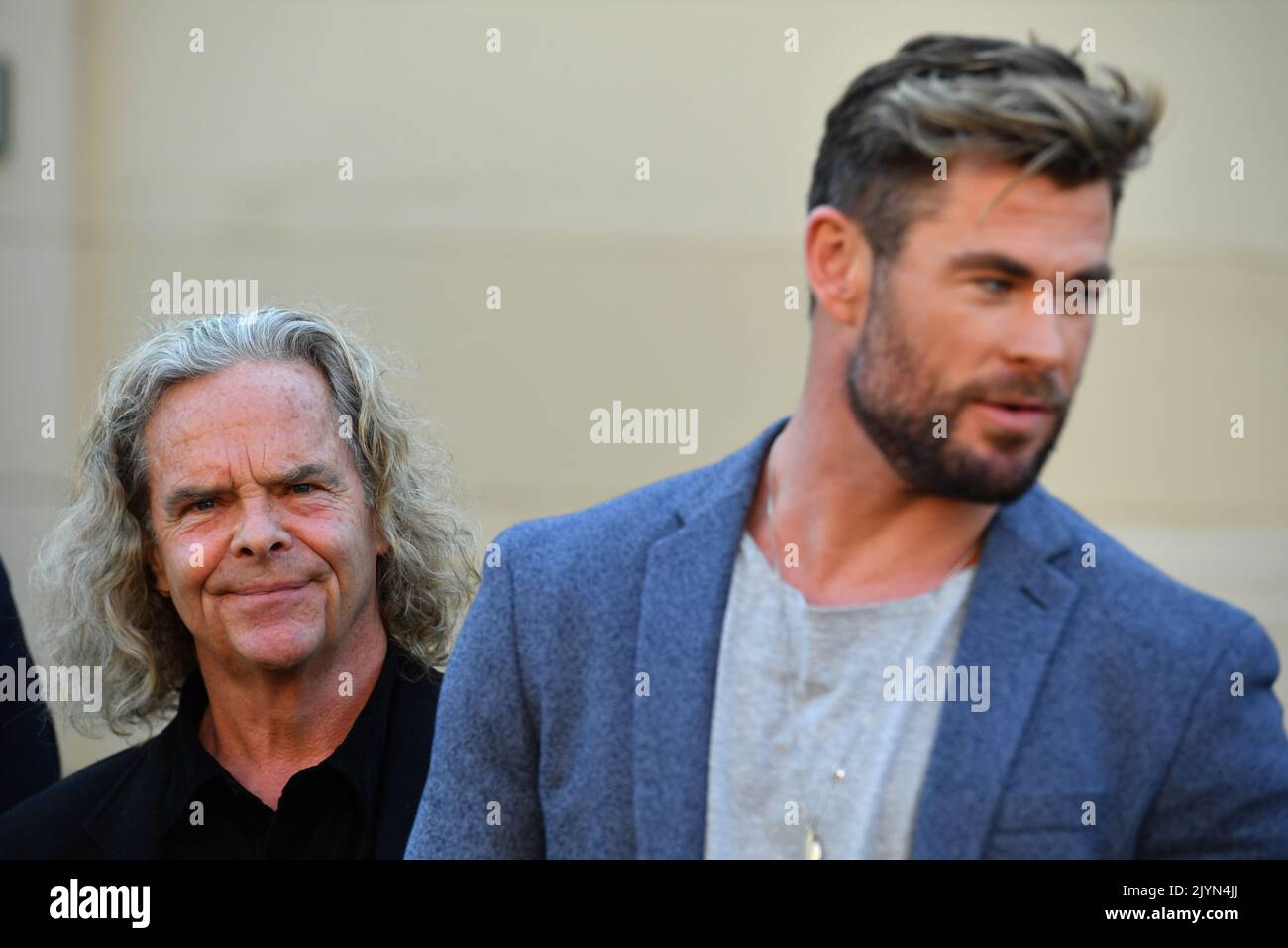 Producer Doug Mitchell and actor Chris Hemsworth at a press conference ...