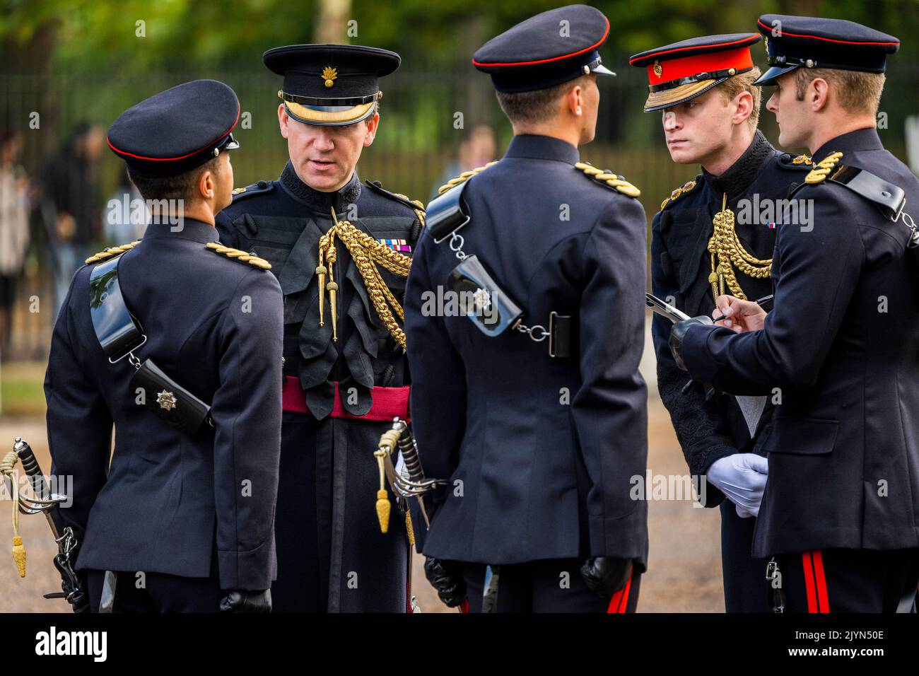 London, UK. 8th Sep, 2022. The Brigade Major carries out a detailed ...