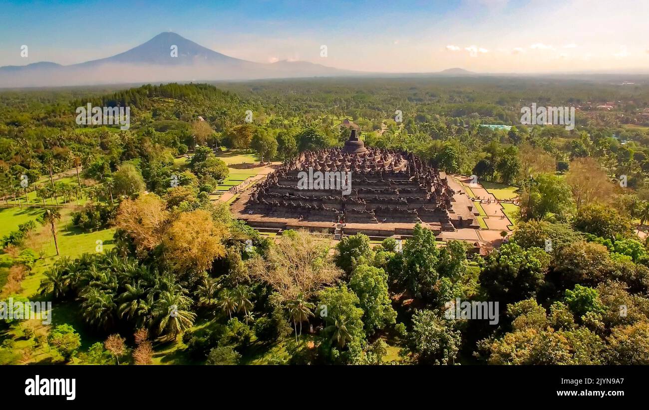 Aerial view of Borobudur temple Stock Photo - Alamy