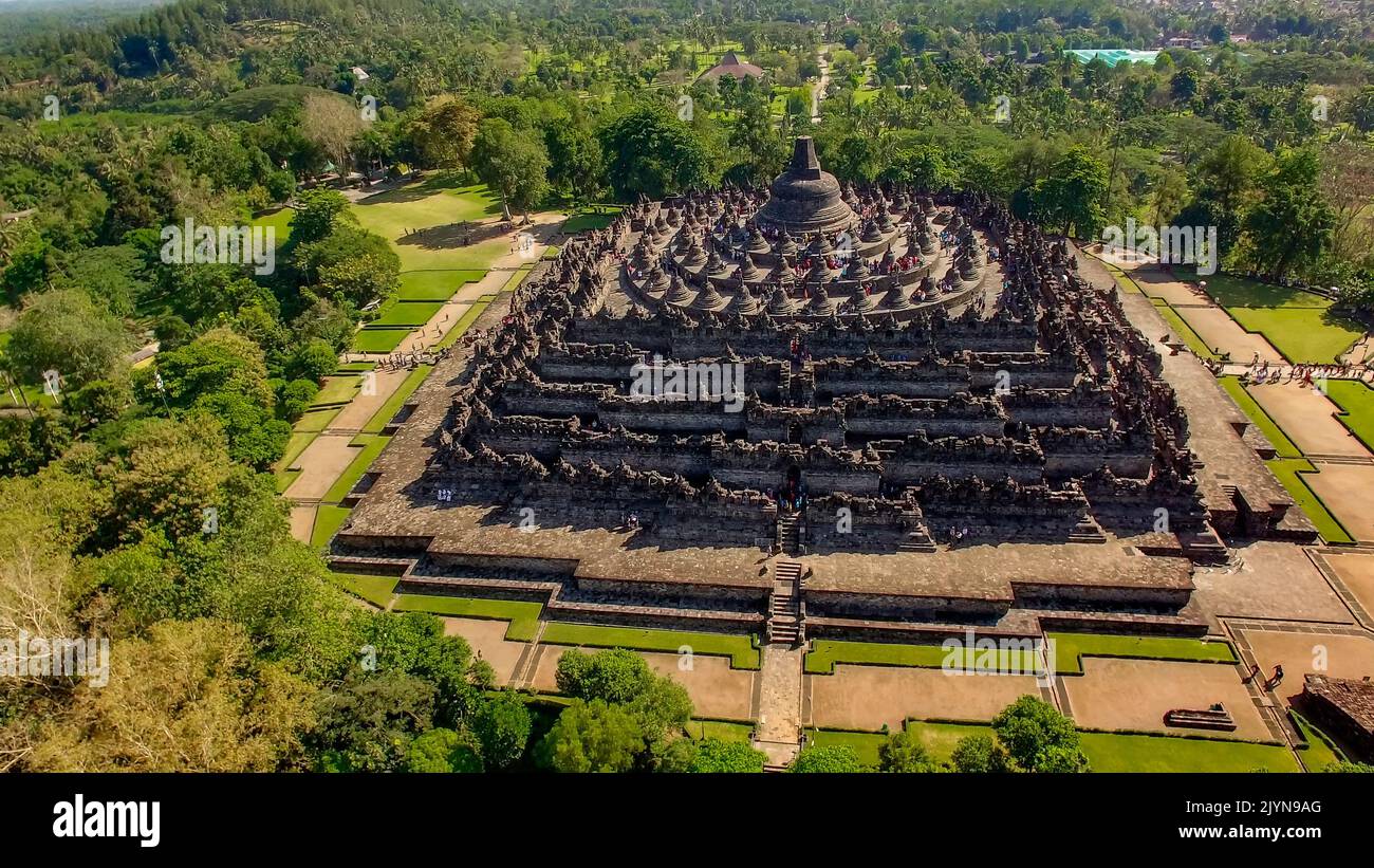Aerial view of Borobudur temple Stock Photo - Alamy