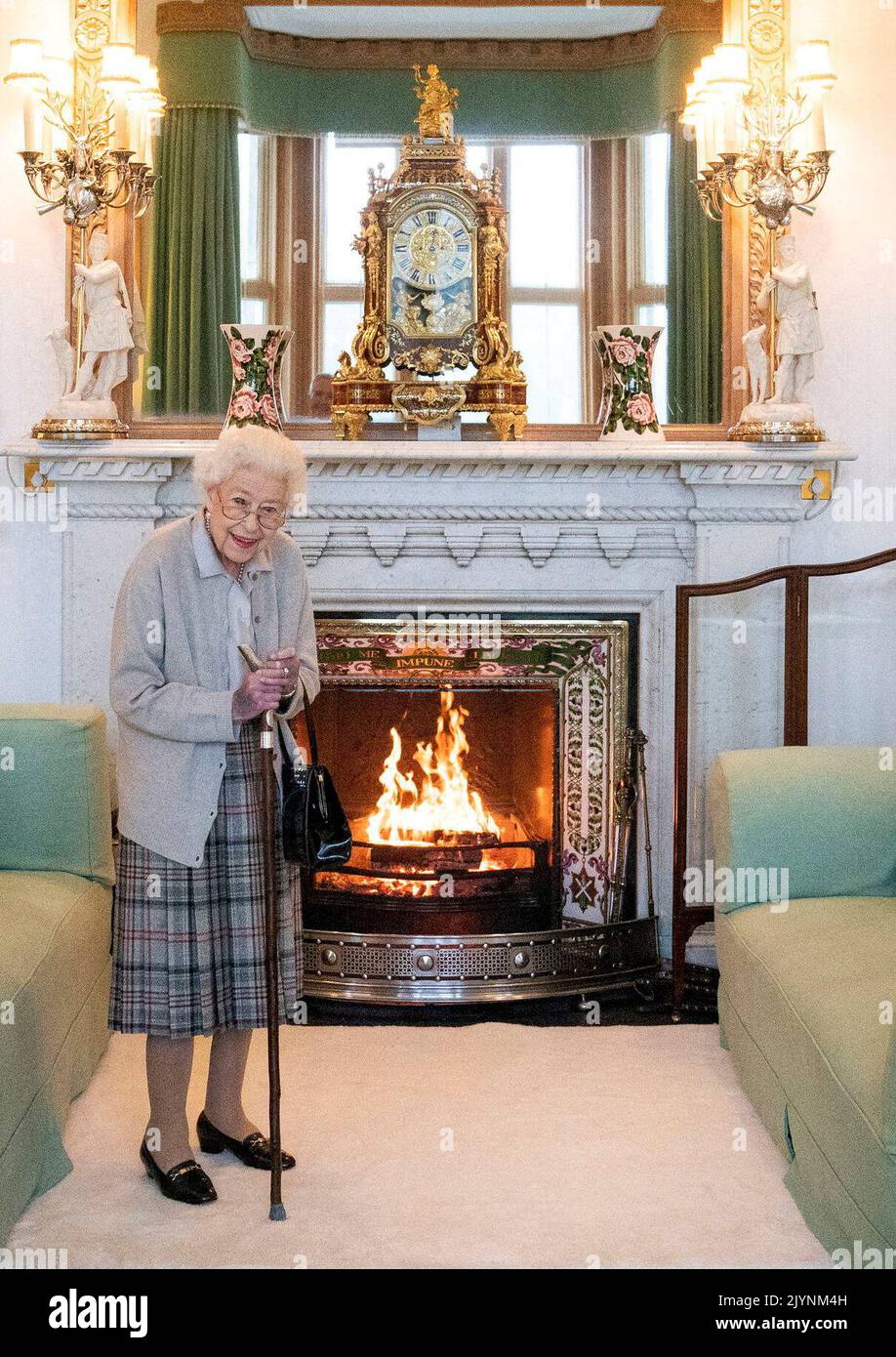 The queen balmoral drawing room hi-res stock photography and images - Alamy