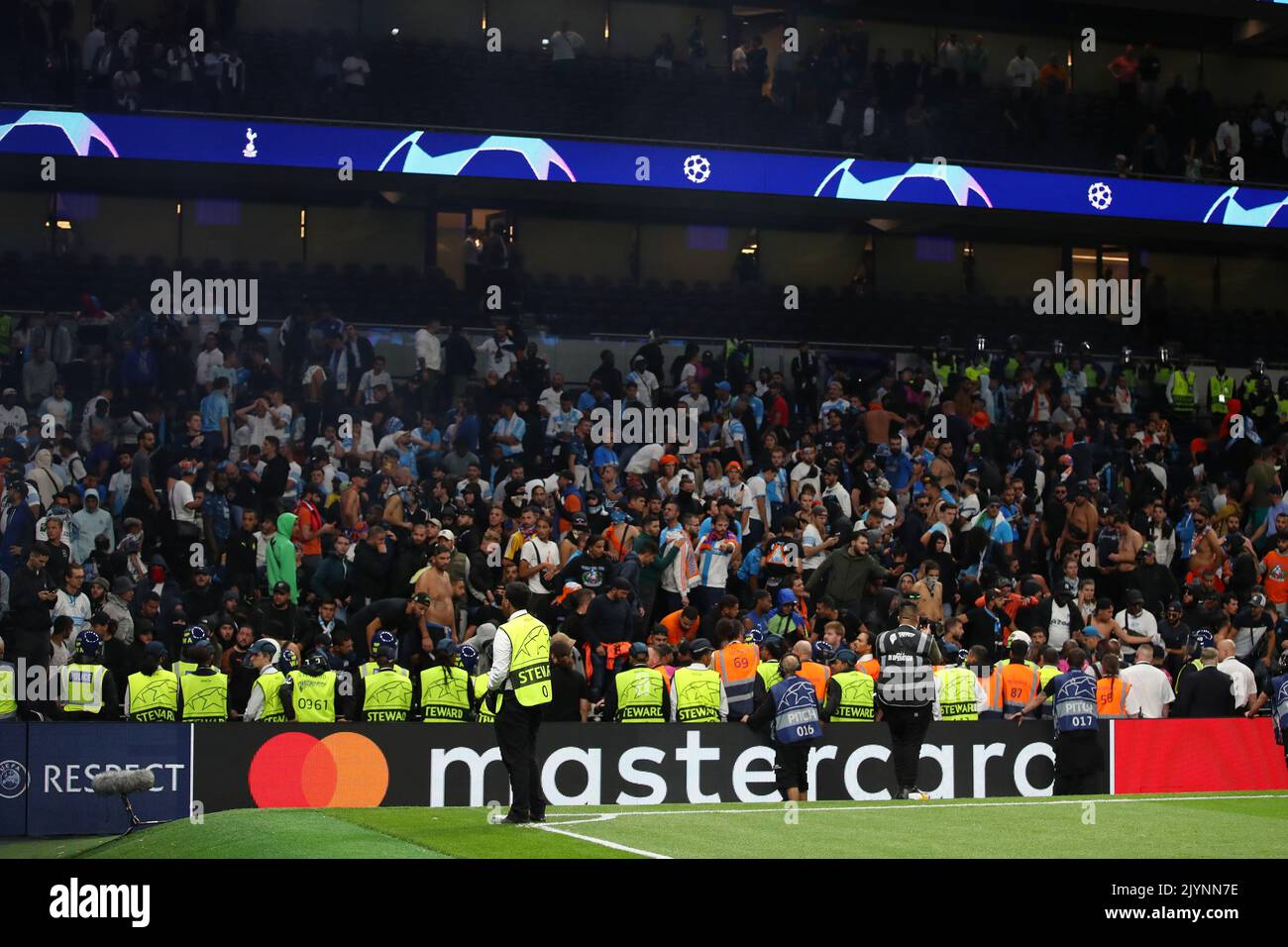 Soccer scuffles hi-res stock photography and images - Alamy