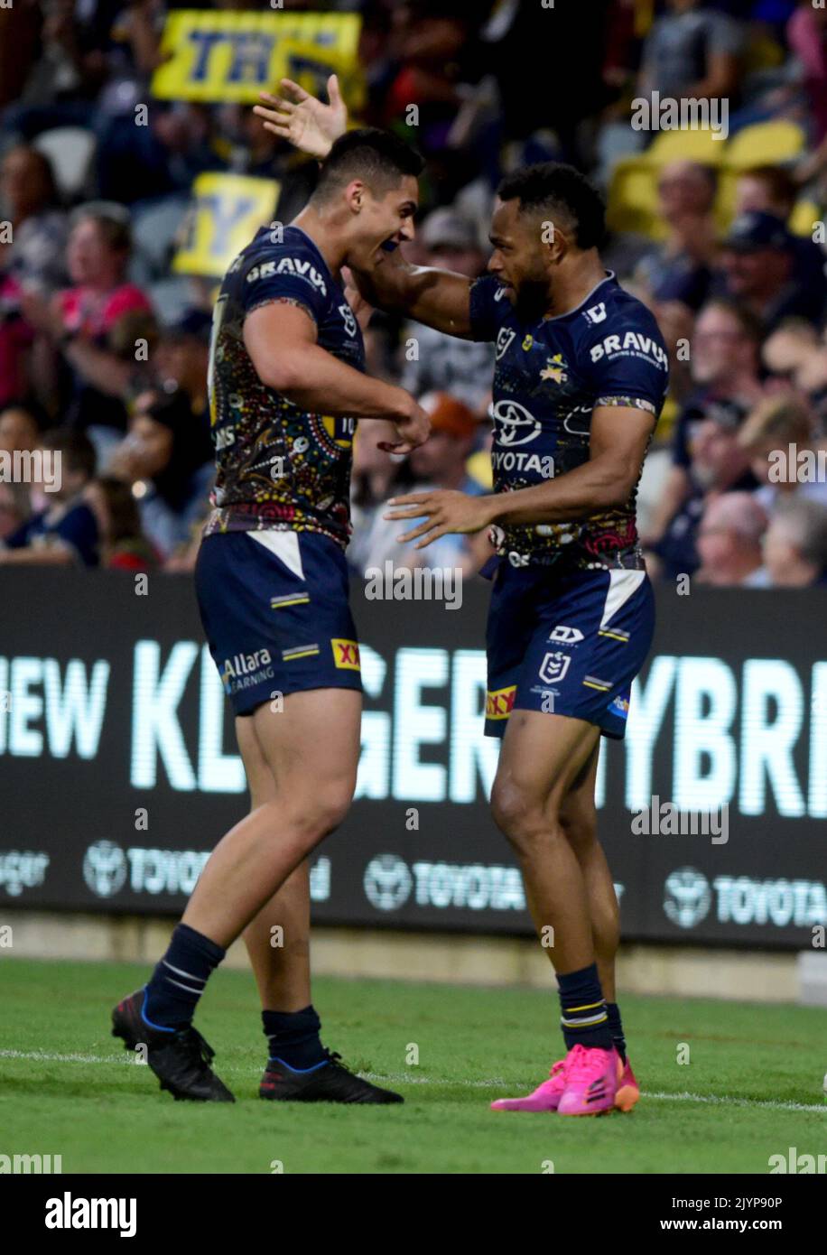 (L) Cowboys Heilum Luki and Cowboys Hamiso Tabuai-Fidow during the ...