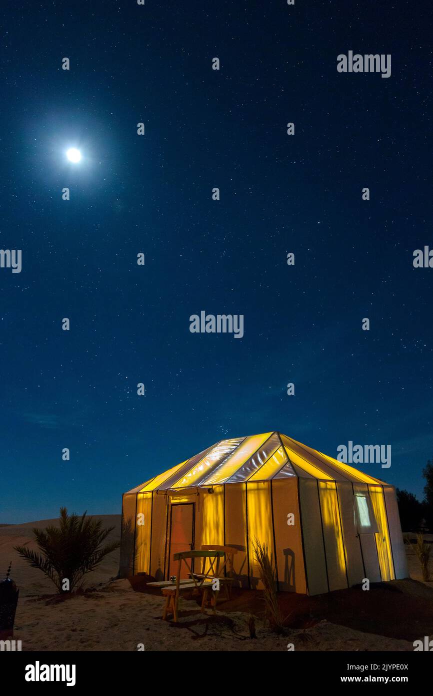 Hayma camp at night, Merzouga, Morocco, Sahara desert Stock Photo - Alamy