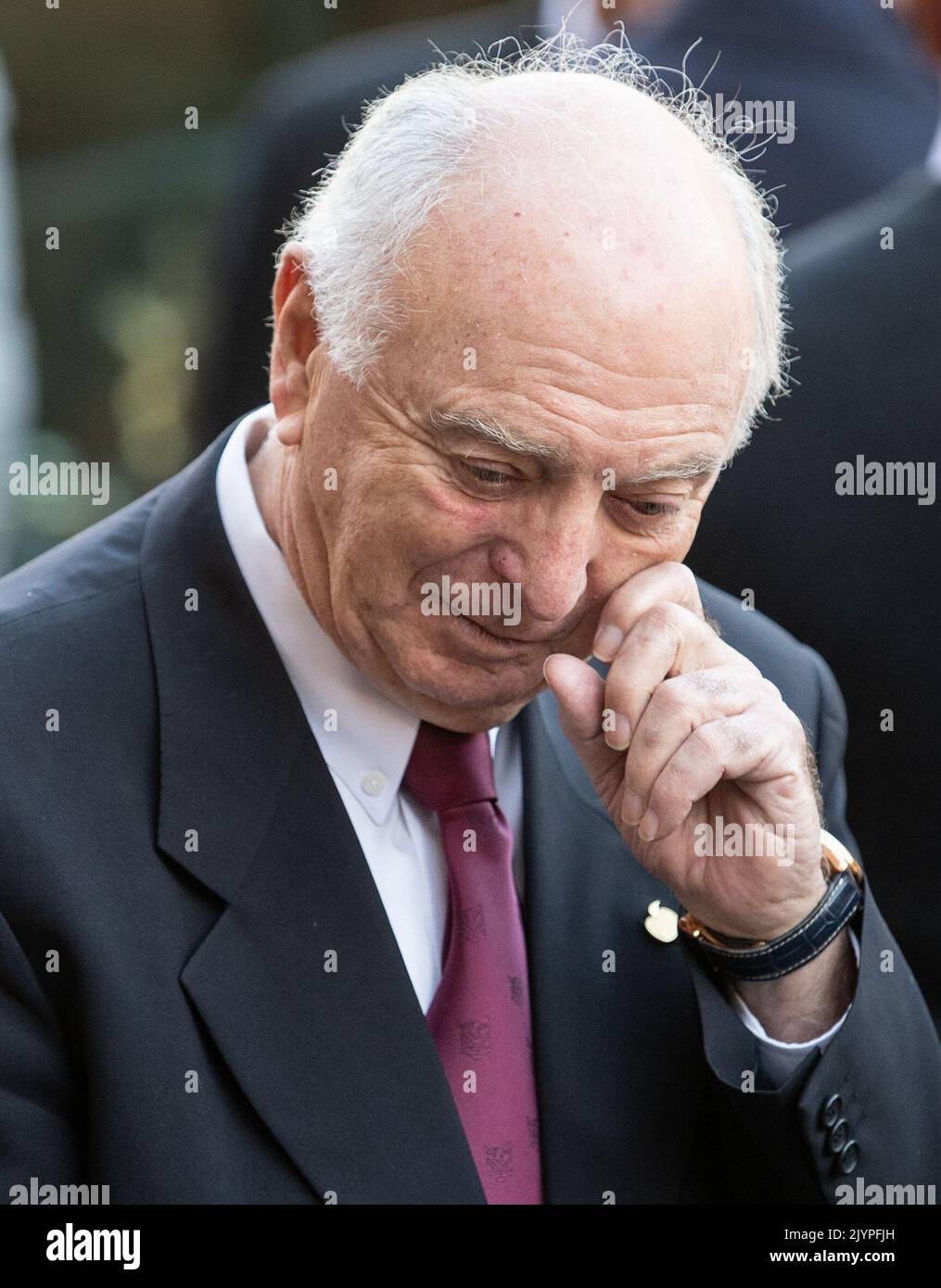 Mourners outside the Cathedral ahead of the State Funeral for rugby ...