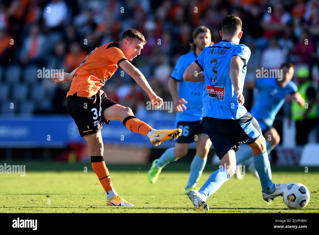 Alex Parsons of the Roar shoots during the A-League match between the ...